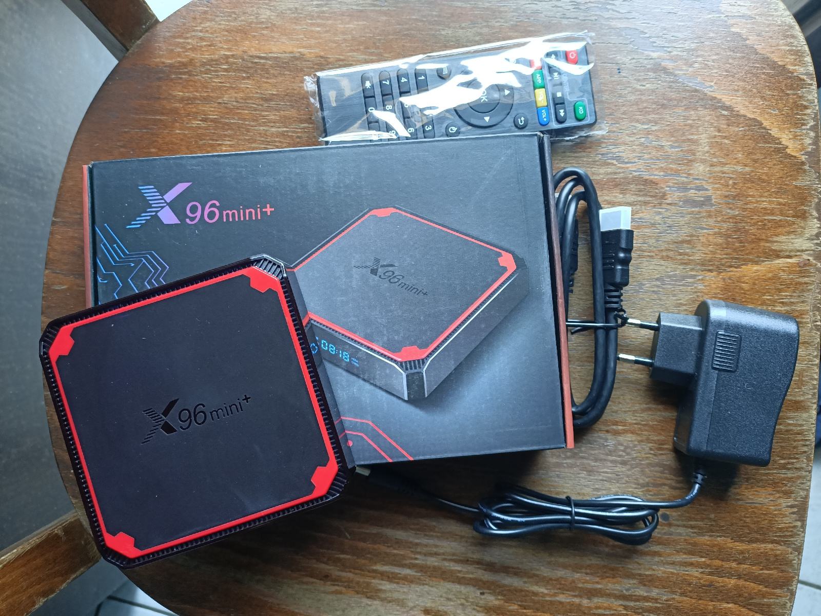 X96 mini plus Android TV box