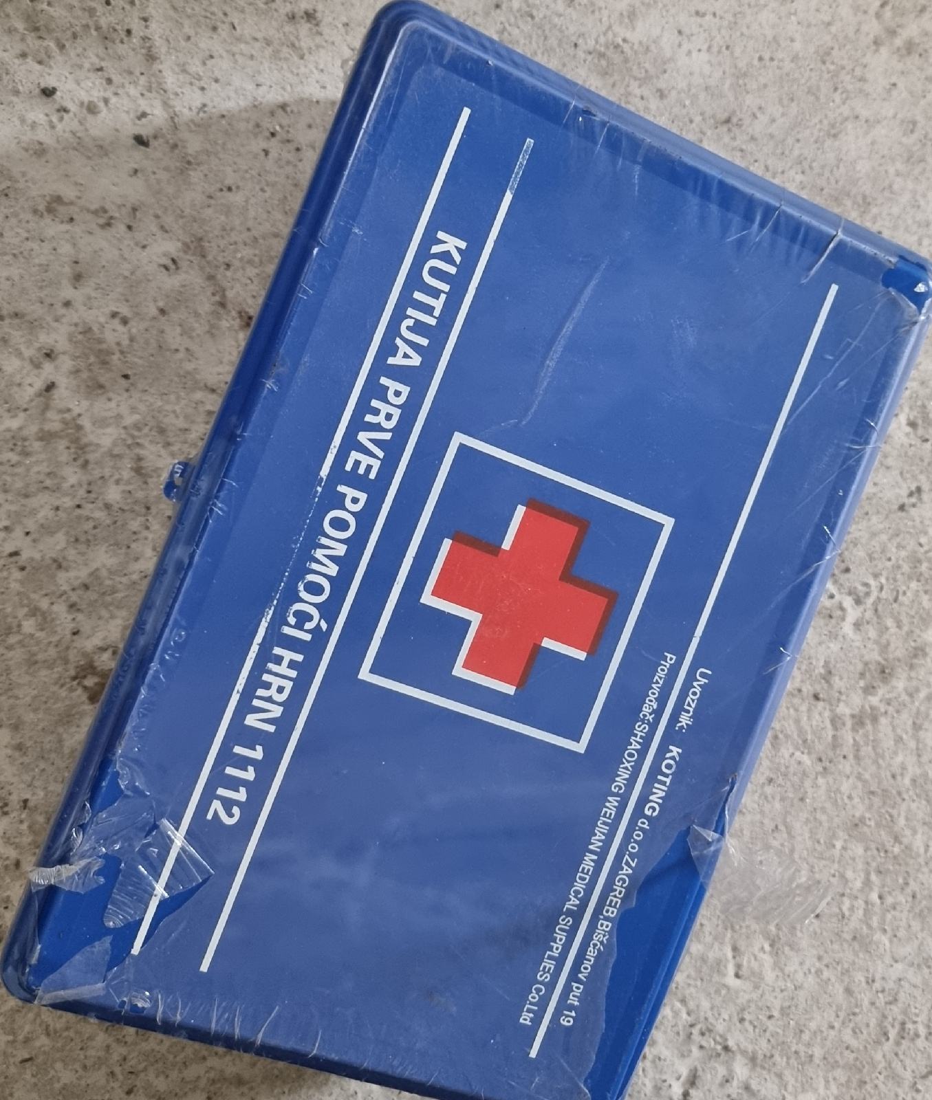 automobilski komplet prva pomoć