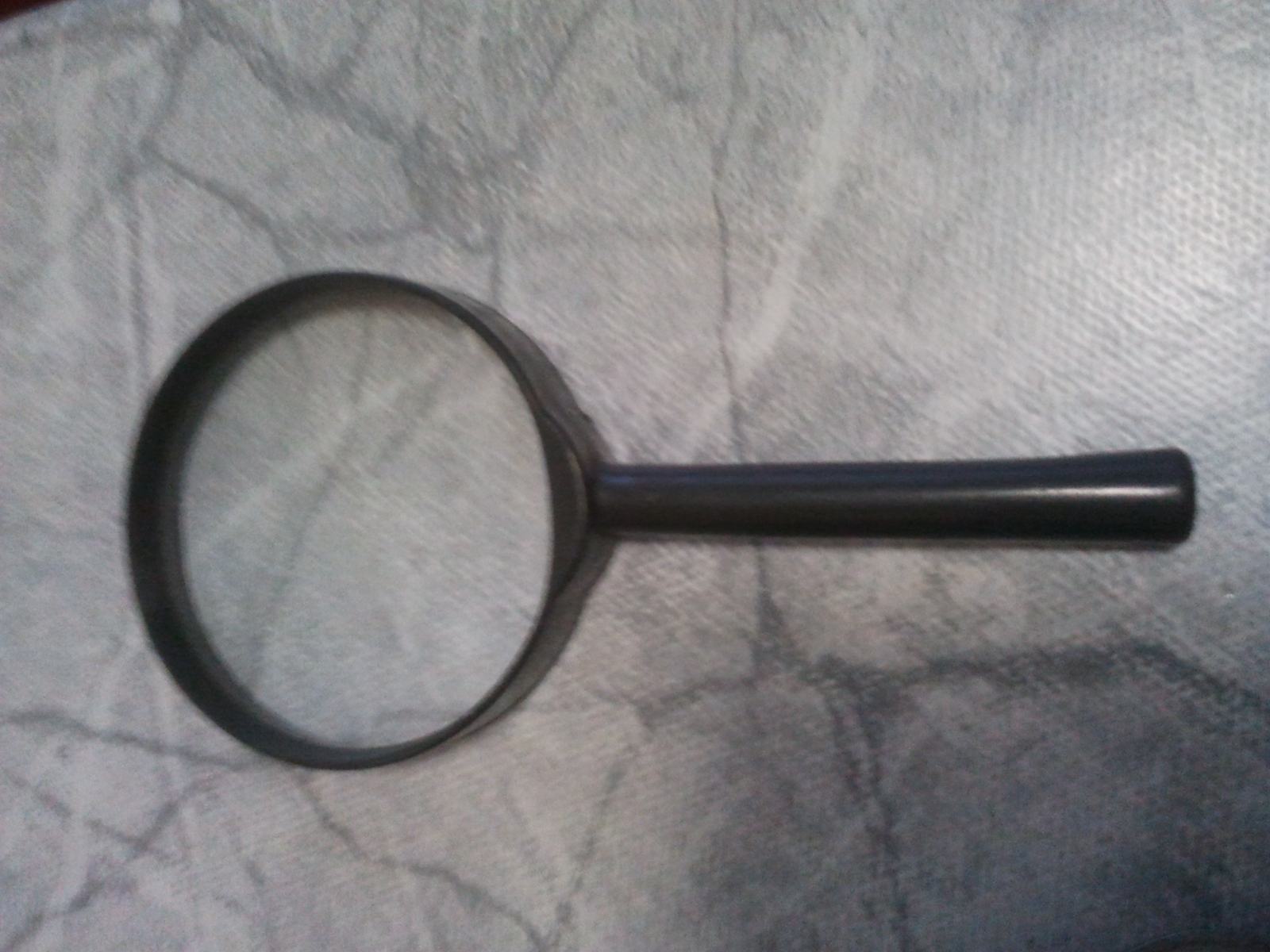 LUPE--POVEČALA,kupljeno u ljekarni u Zagrebu,vidi slike!