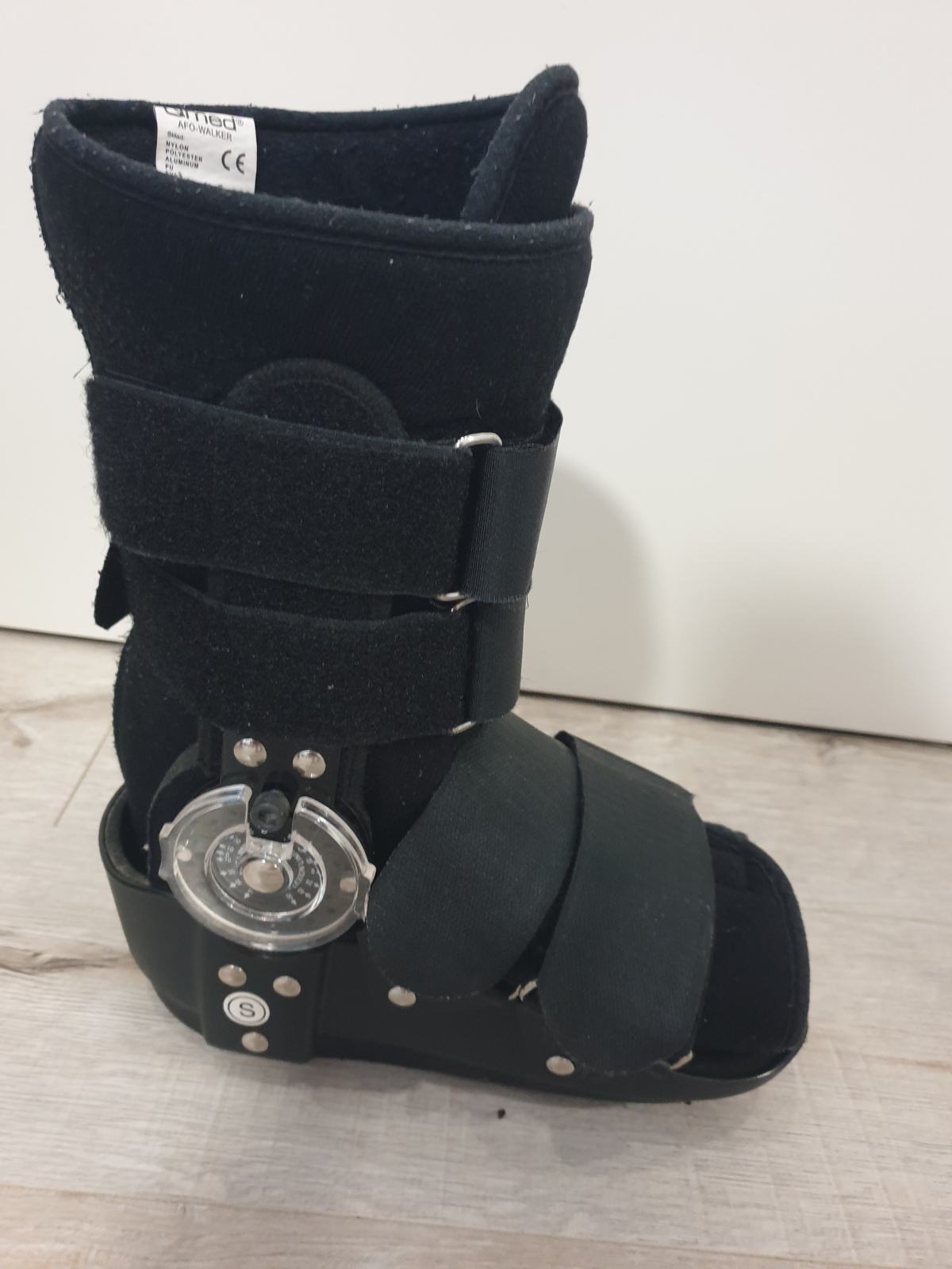 Ortopedska čizma AFO Walker (kratka) Qmed