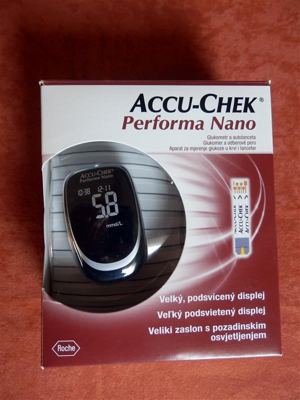 Glukometar Accu check aparat za mjerenje šečera