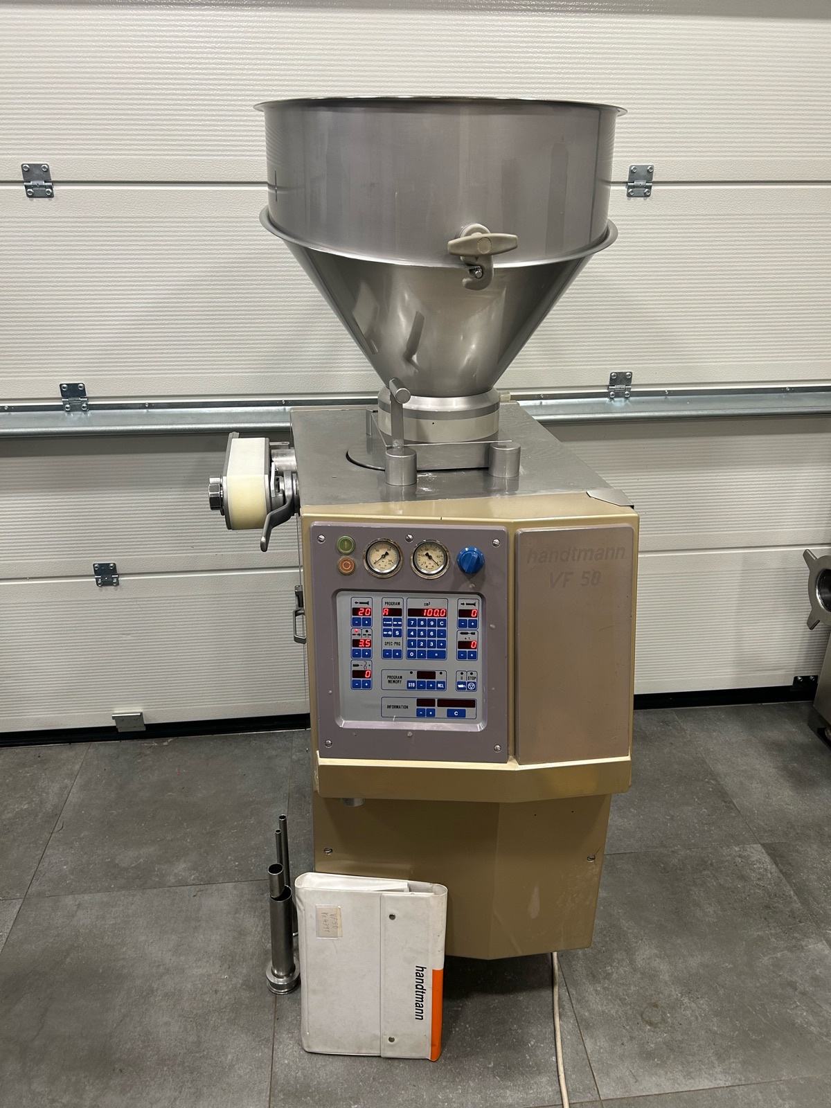 Vakum punilica HANDTMANN VF50