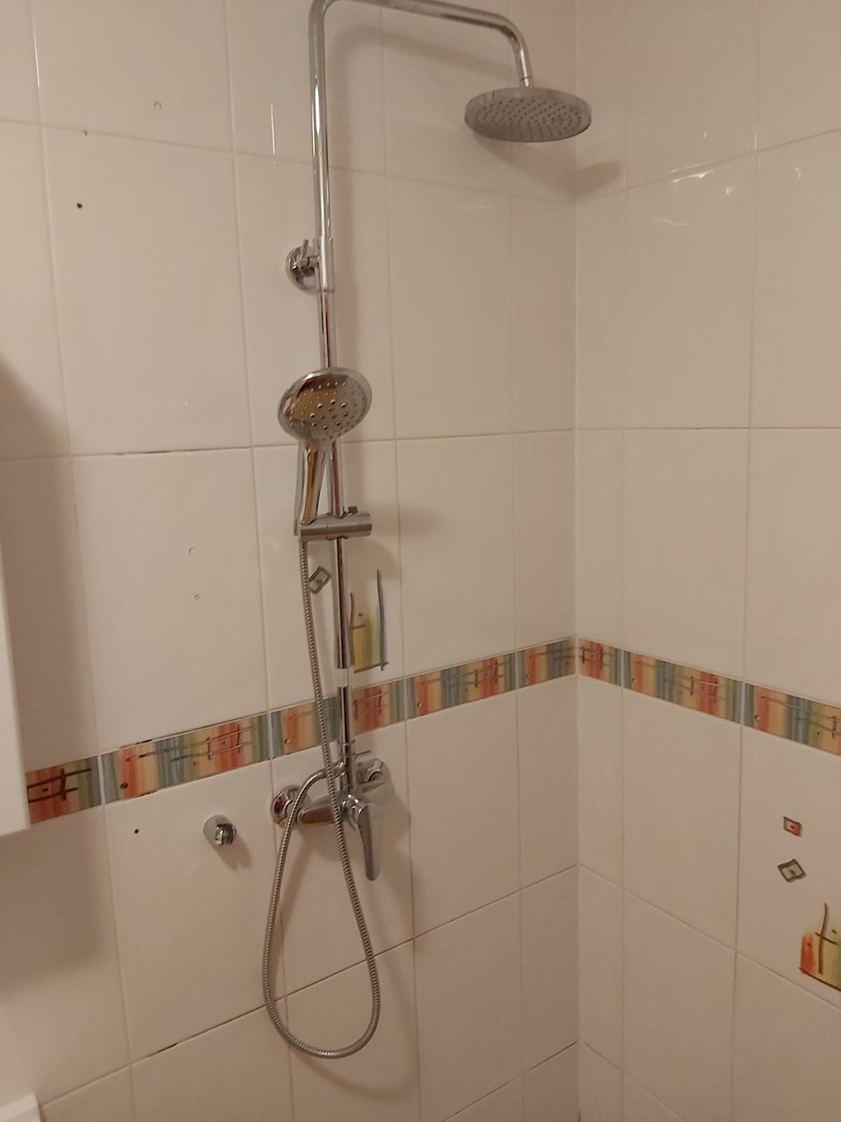 Armal joy usponski tuš set sa slavinom