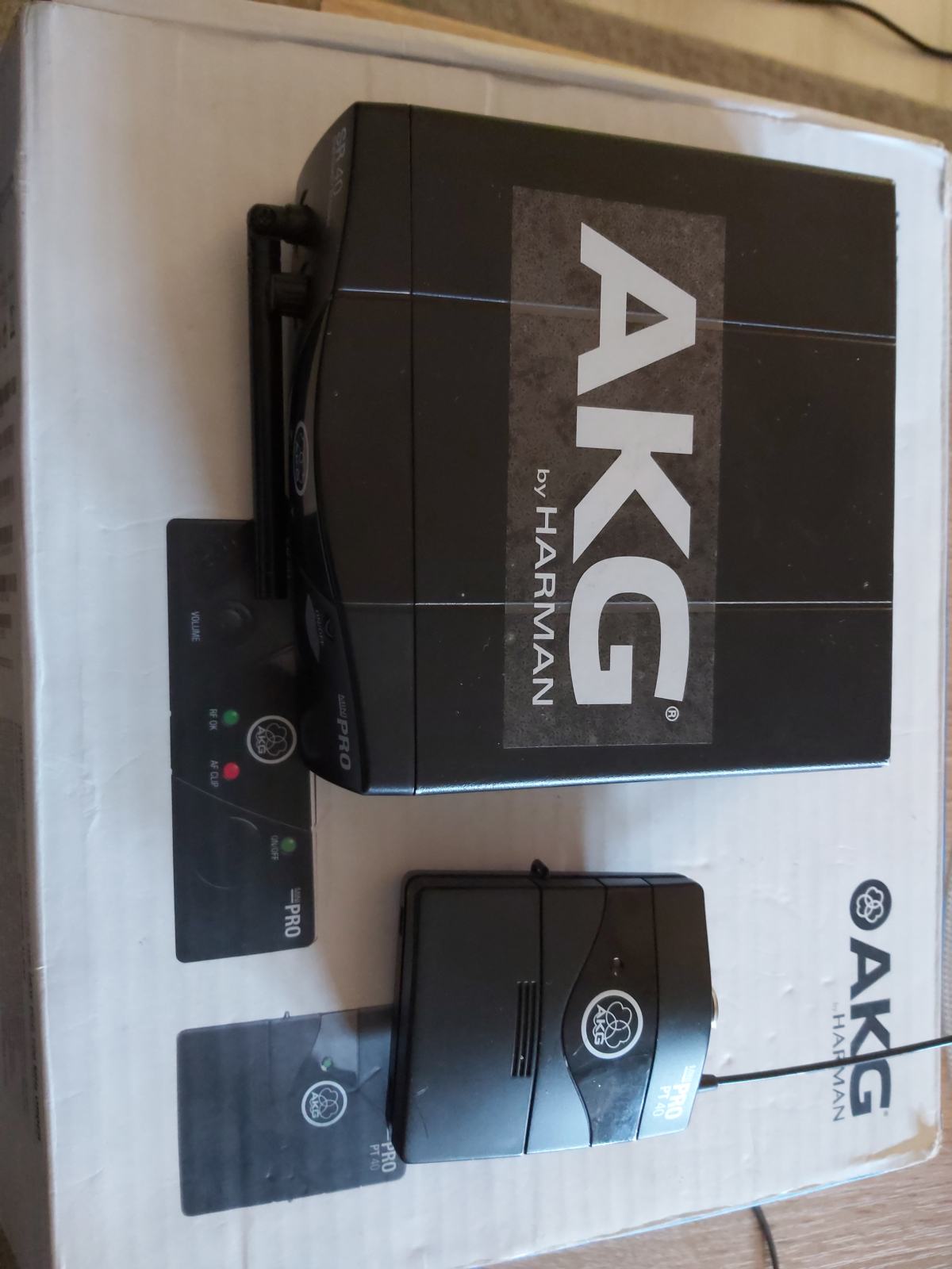 AKG SR40 MINI PRO