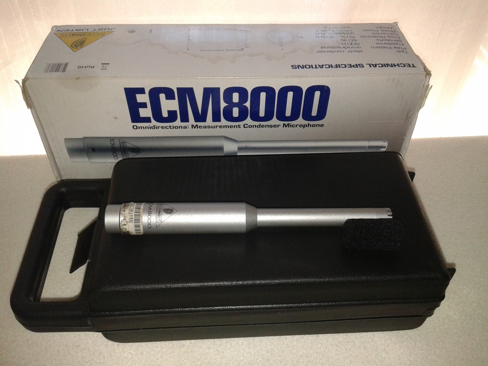 Prodajem RTA Mic Behringer Measurement Microphone ECM8000