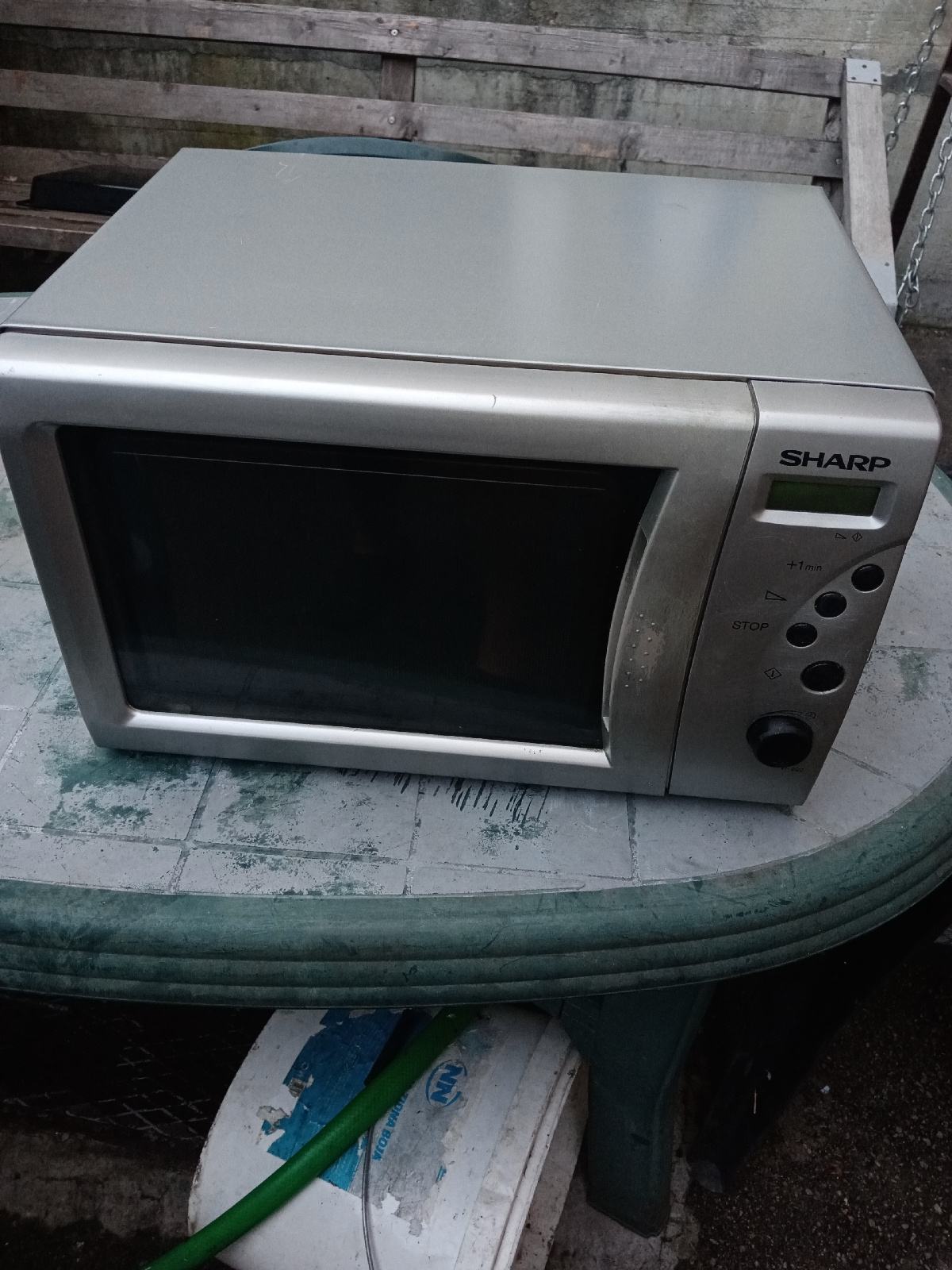 mikrovalna pećnica sharp 30 E