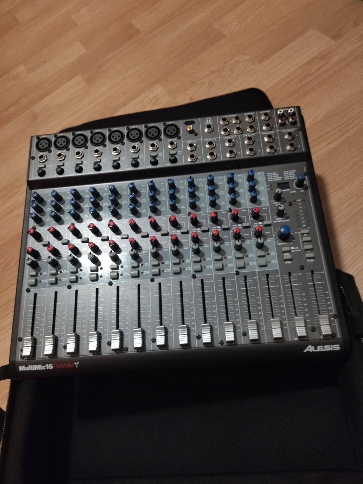 Alesis multimix 16 firewire, torba