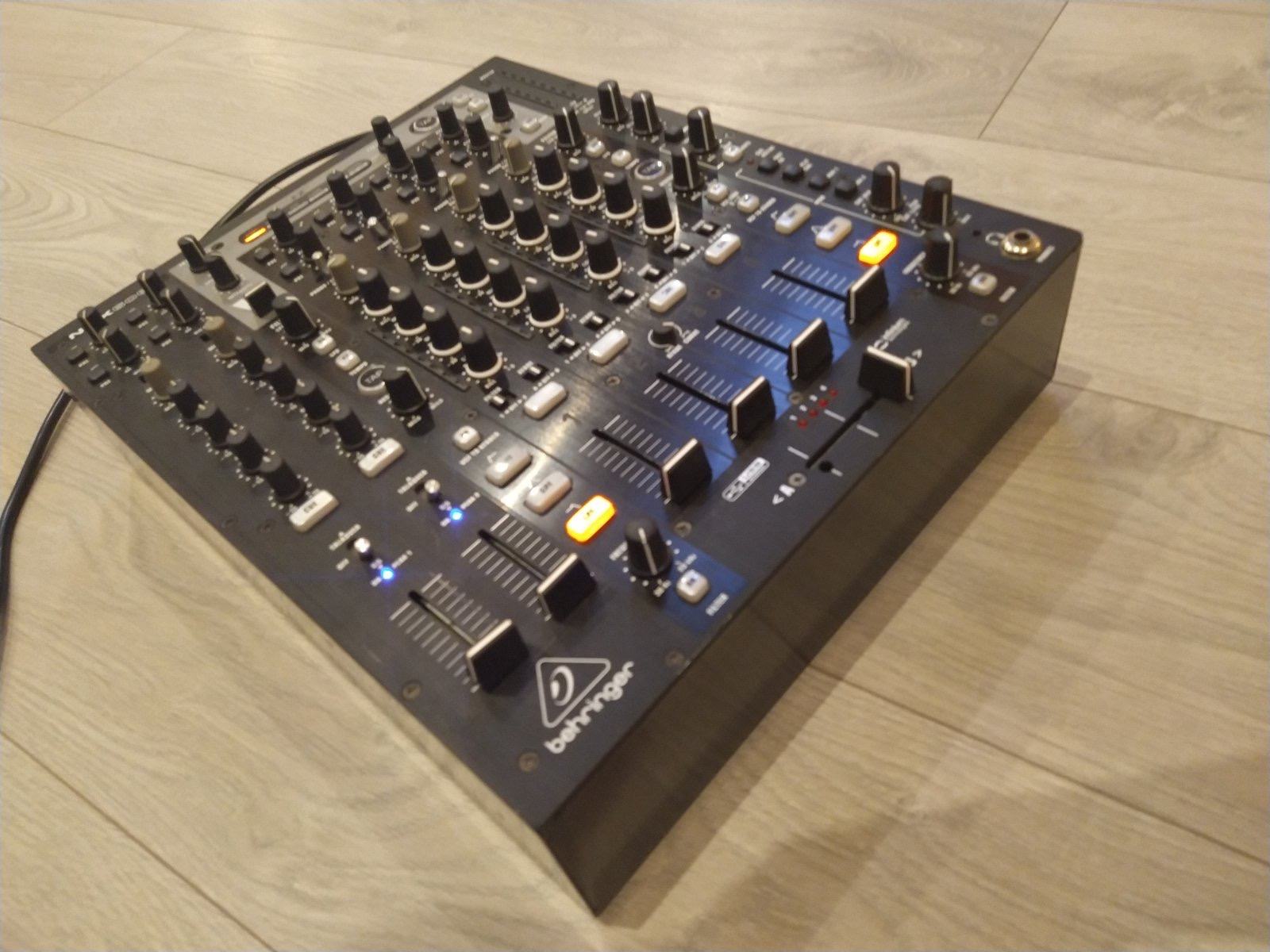 BEHRINGER PRO MIXER NOX 606