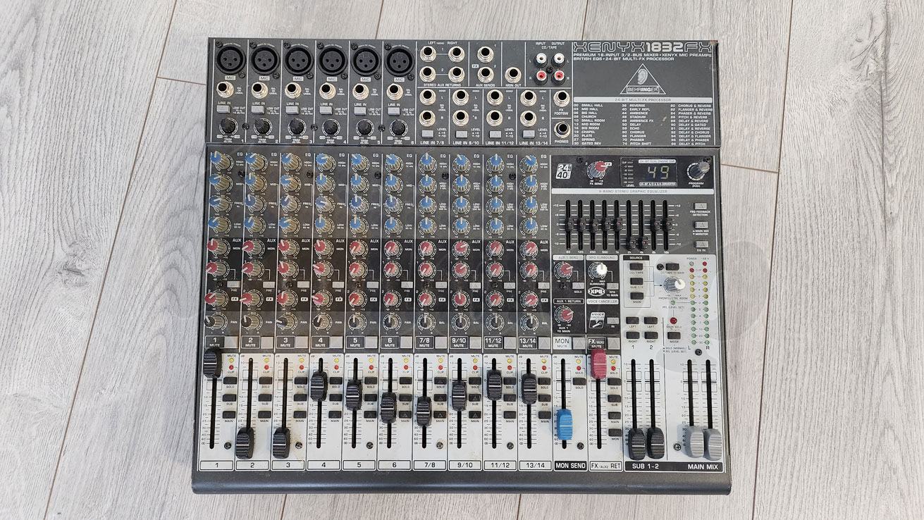 Behringer Xenyx 1832FX mikseta 18 kanala (36 rata, bespl. dostava)