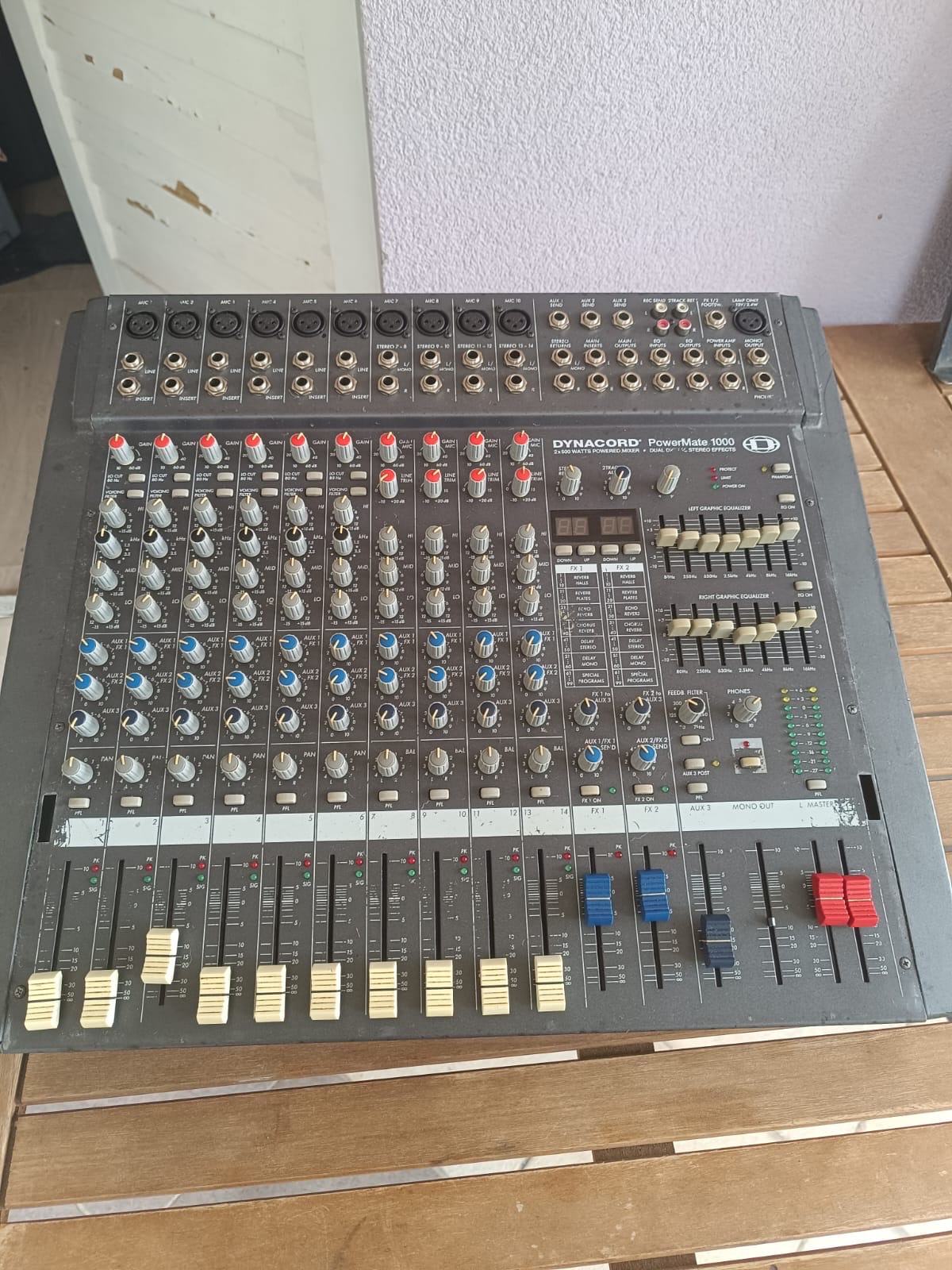 Dynacord Powermate 1000 - Mikseta