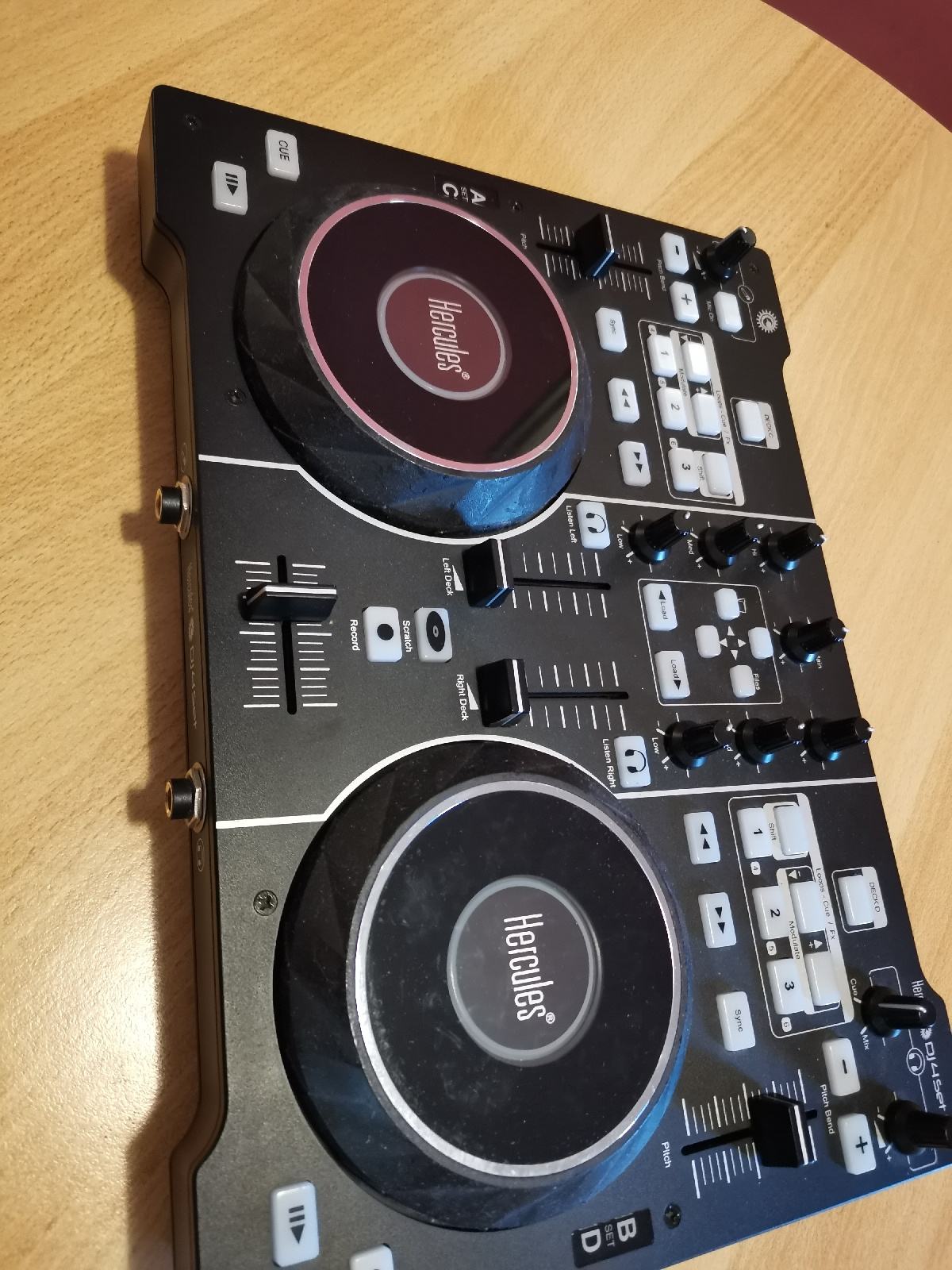 Hercules DJ4Set