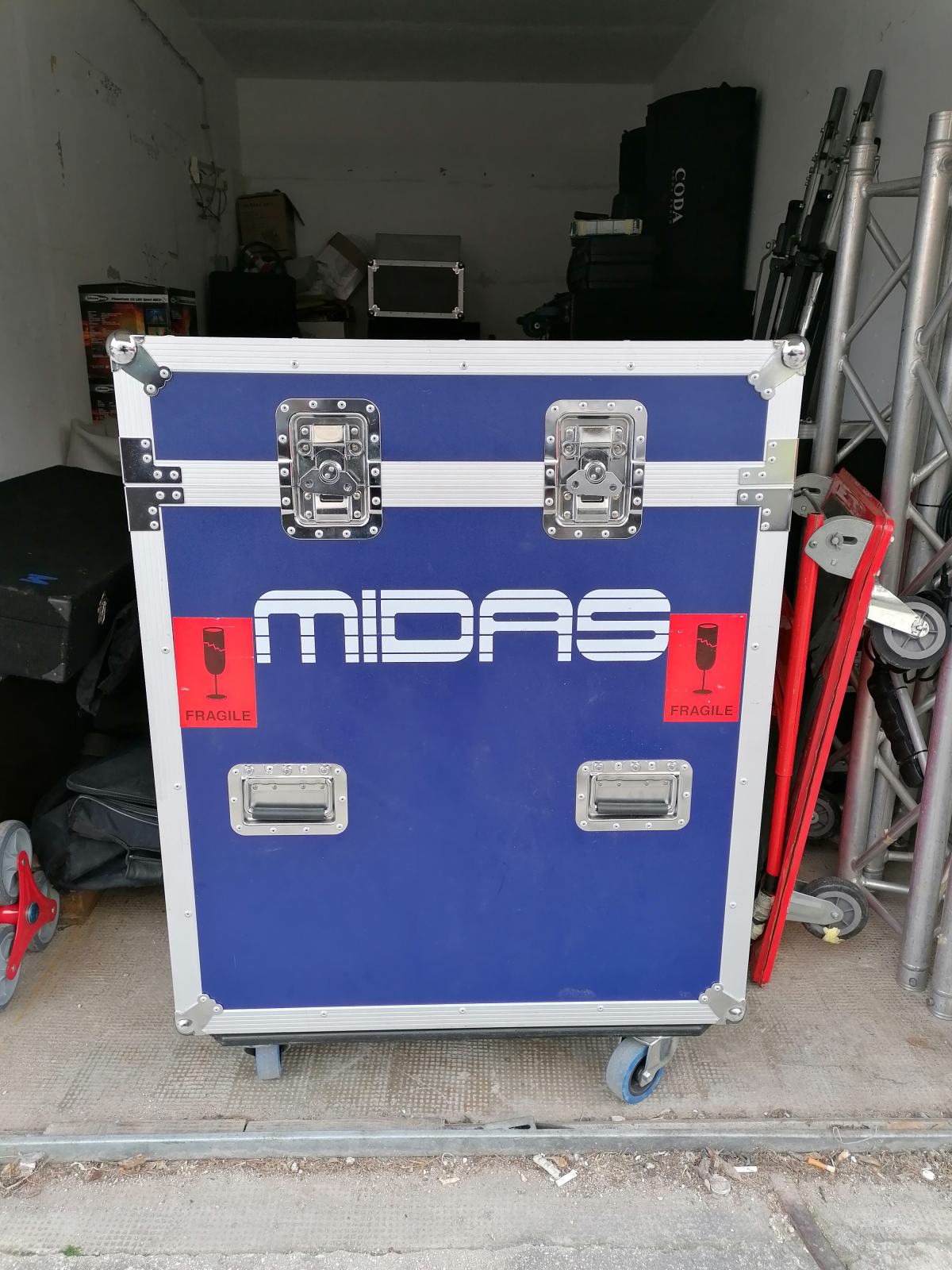 MIDAS PRO1 TOURING GRADE ROAD CASE