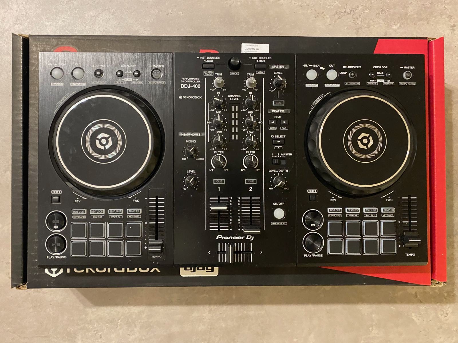 Pioneer DDJ 400 DJ kontroler, kao nov, garancija
