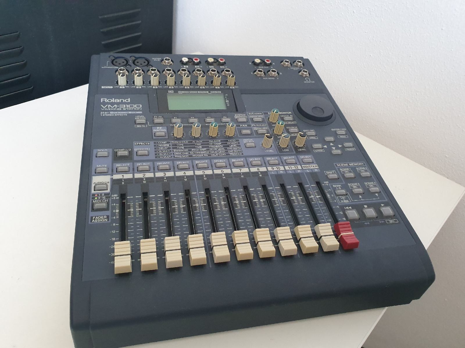 Roland VM3100 digitalni mikser