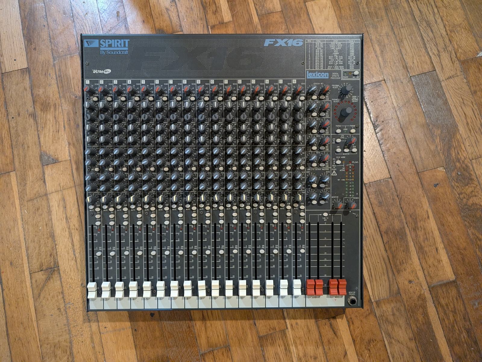 Spirit FX16 by Soundcraft