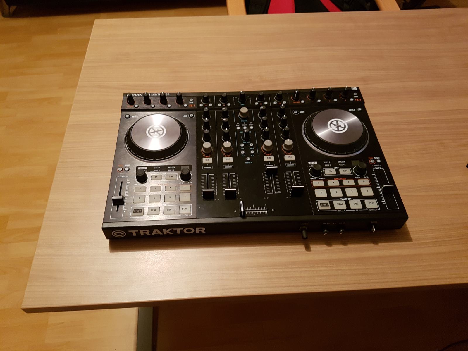 TRAKTOR S4 MK2