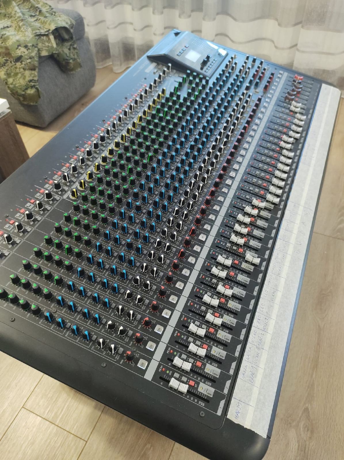 Yamaha MGP32X mixeta