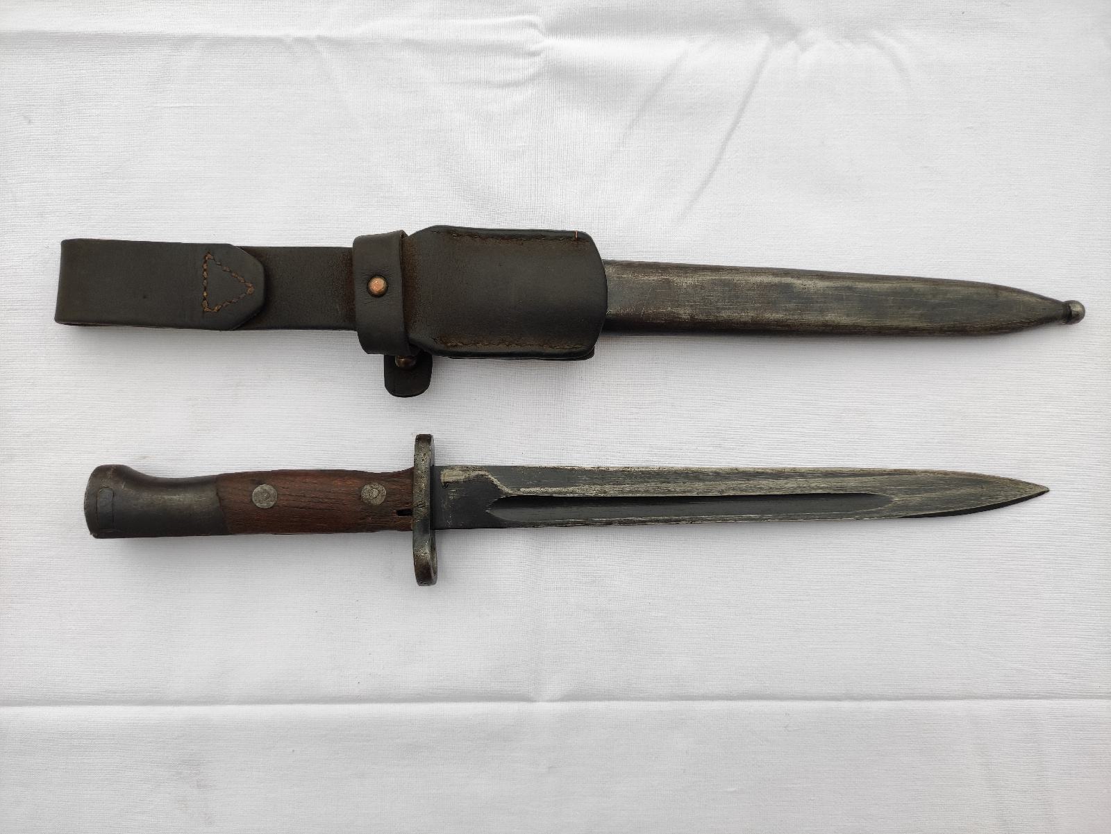 Bajoneta M48 u broju