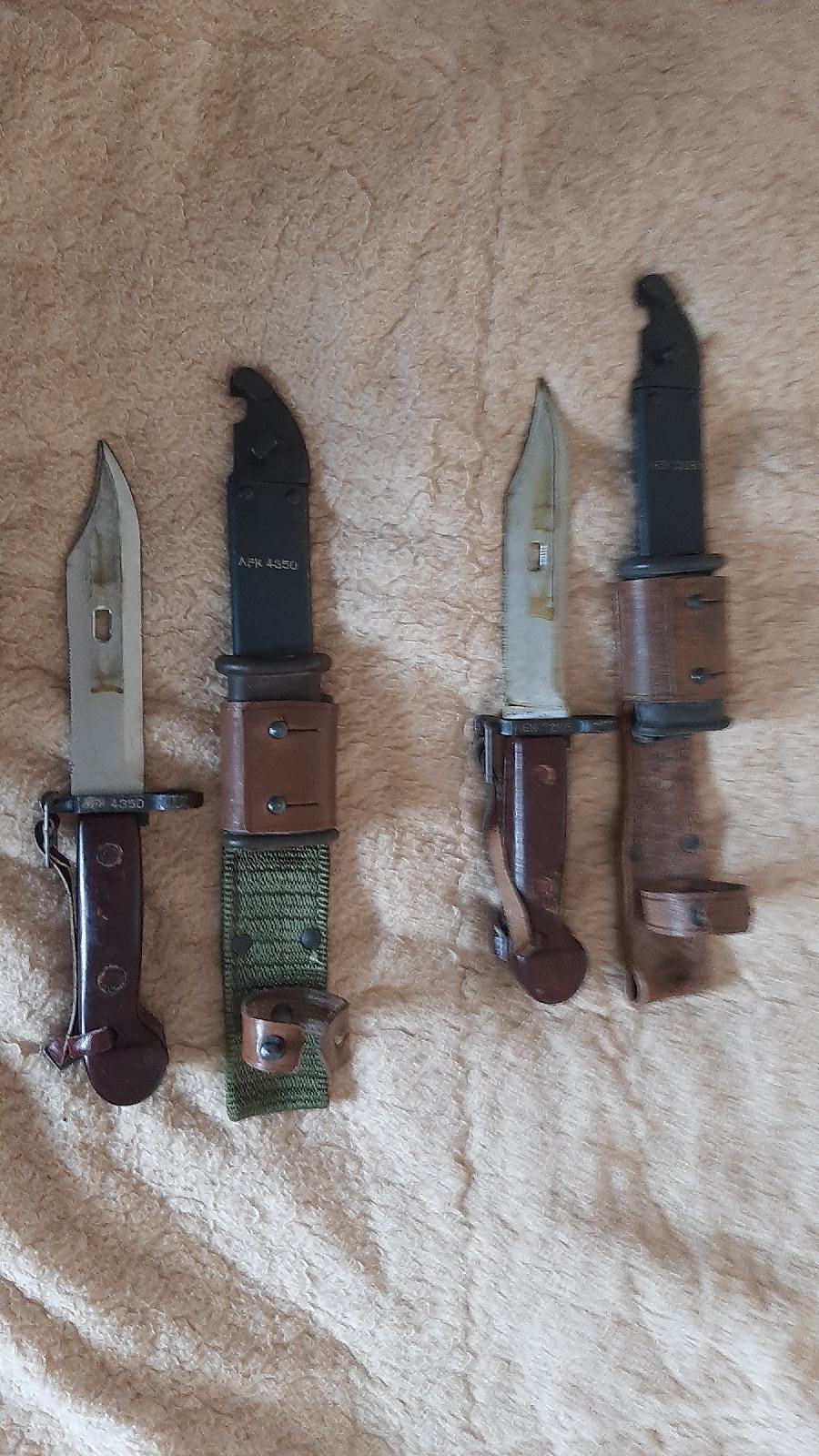 Bajuneti AKM Tip I RUMUNJSKA RUMUNJKE par