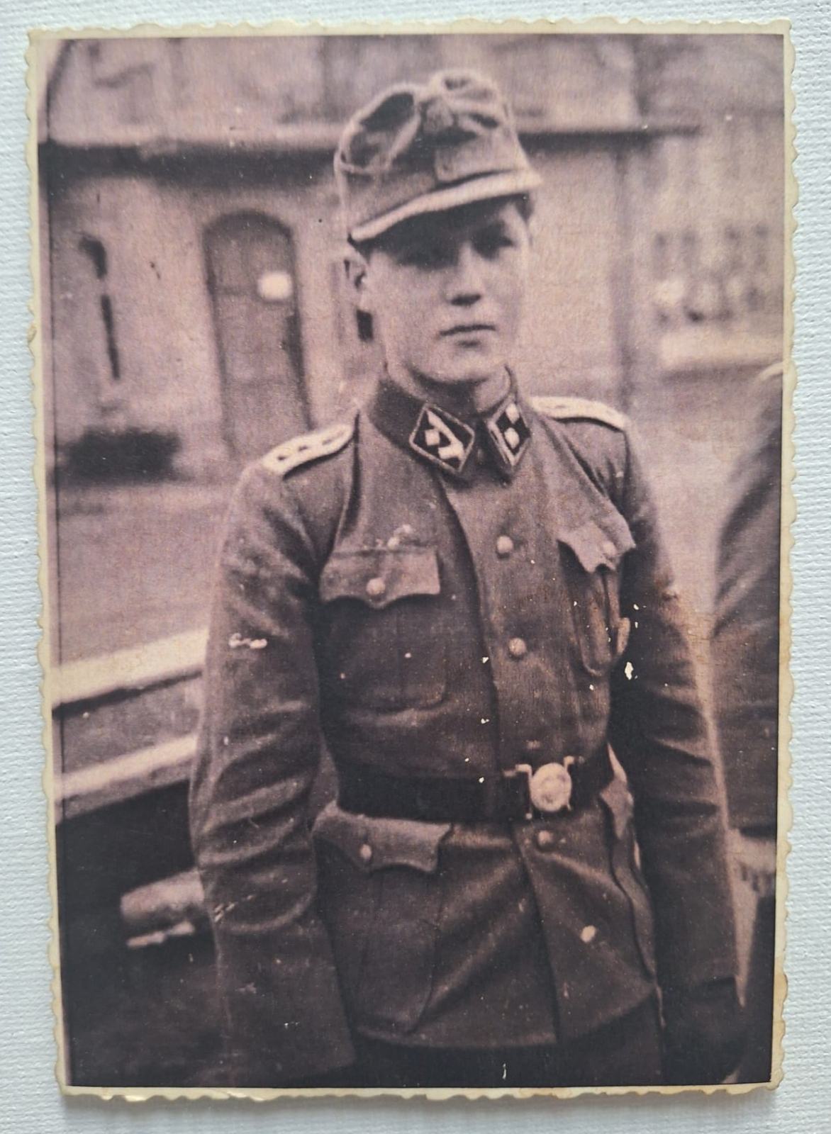 FOTOGRAFIJA PRIPADNIK WAFFEN SS HANDŽAR DIVIZIJE