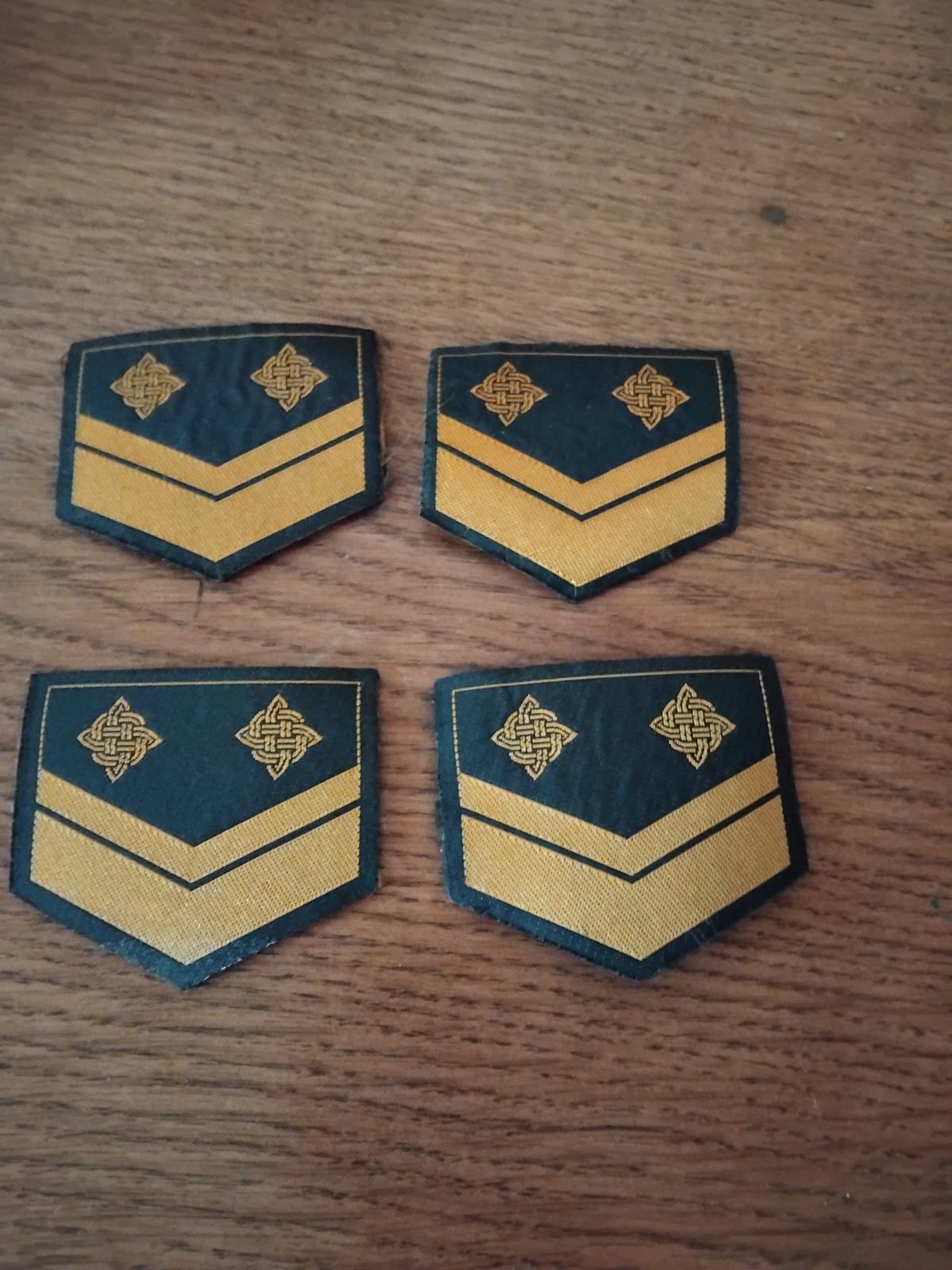 Hv čin ,stožerni narednik ...lot 4 kom.