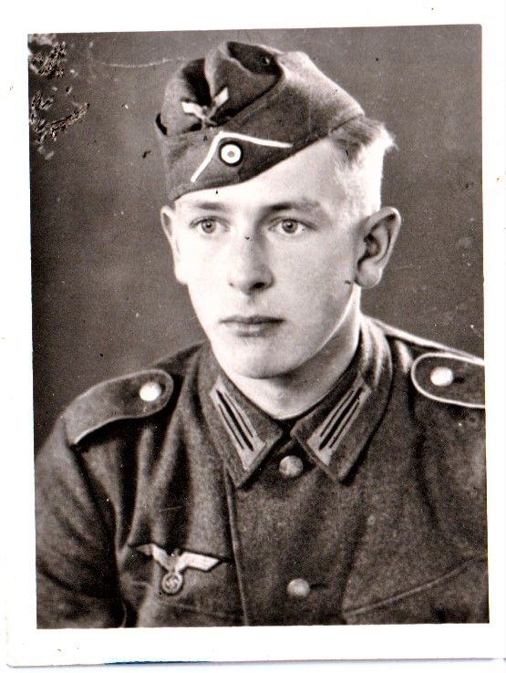 NJEMAČKI VOJNIK 1944 g