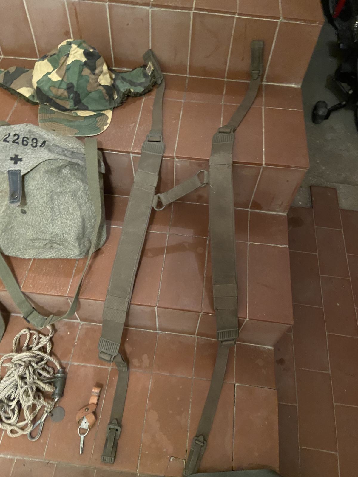 Oprtači vojni i tregeri lovački Extra stark JNA HV Domovinski rat