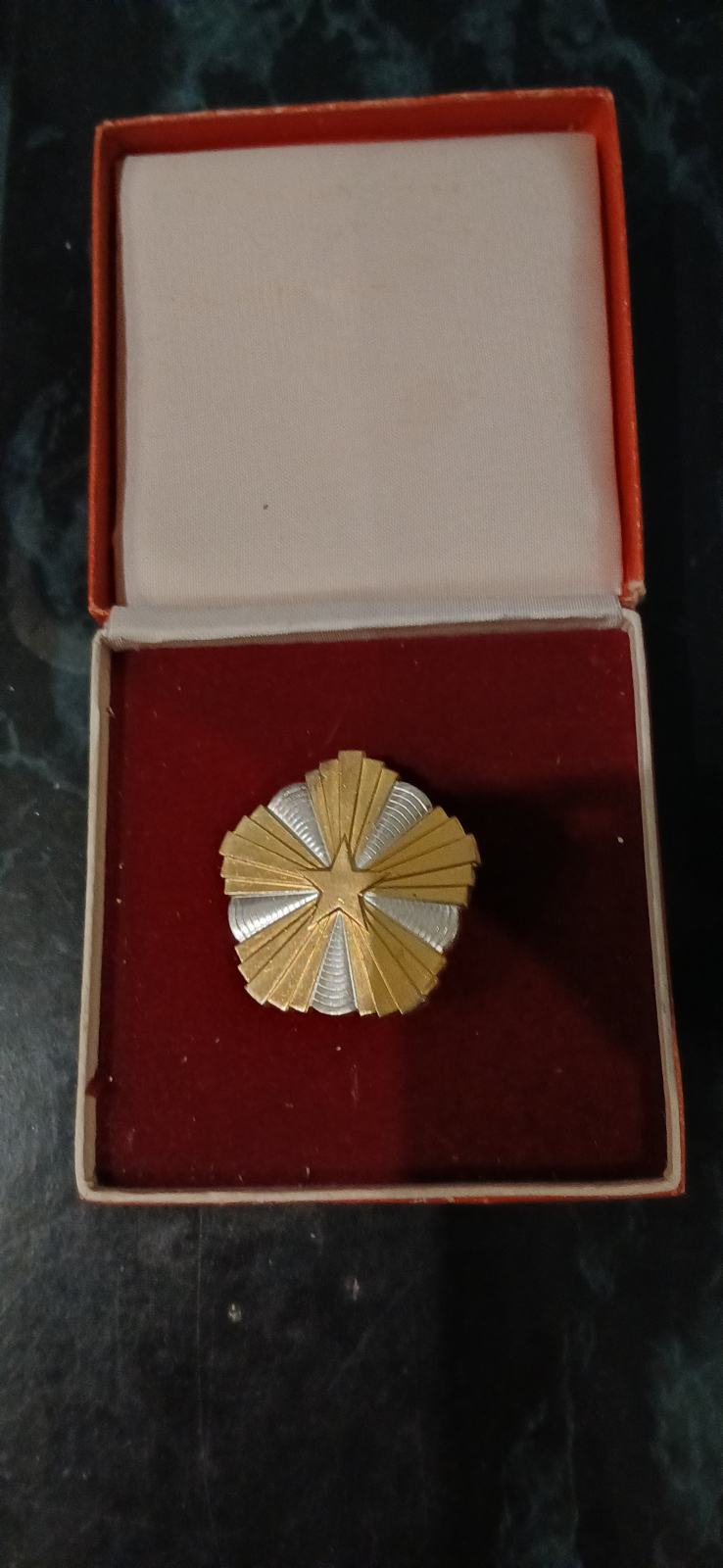 Srebrna medalja SUPA za 25 godina službe