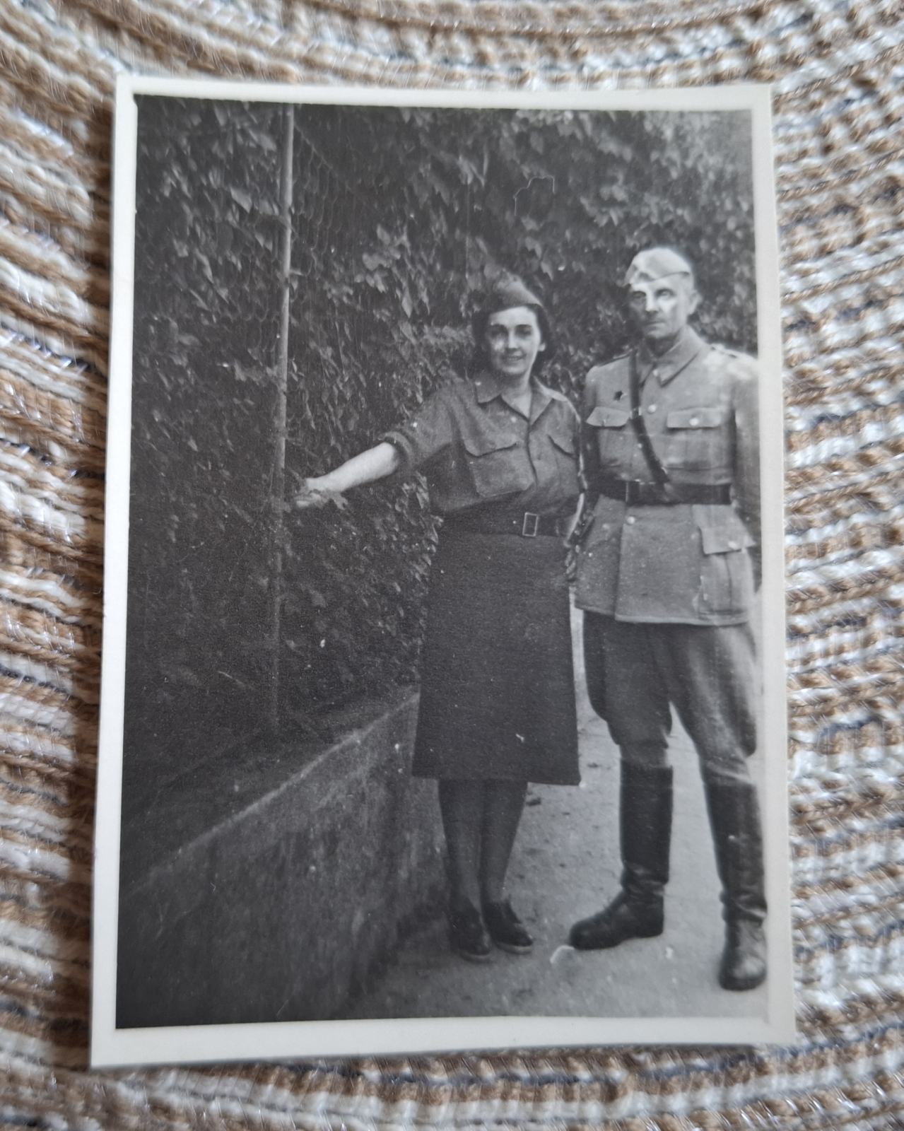 Vojna fotografija Partizani Jugoslavija- vojnici