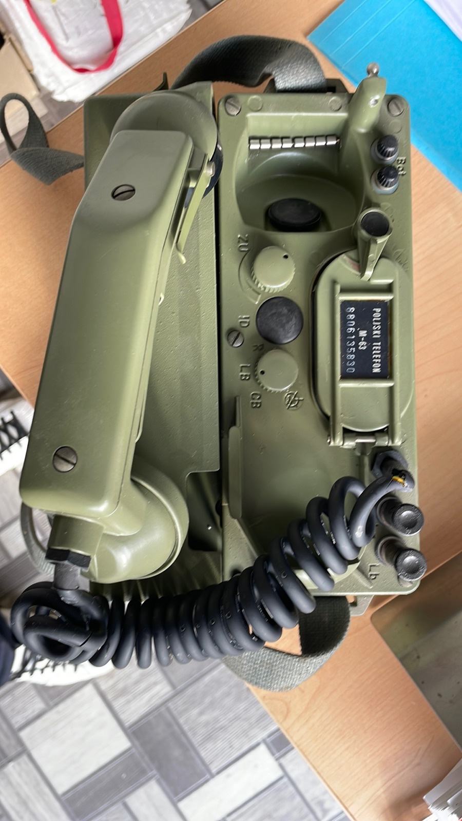 Vojni poljski telefon M-63