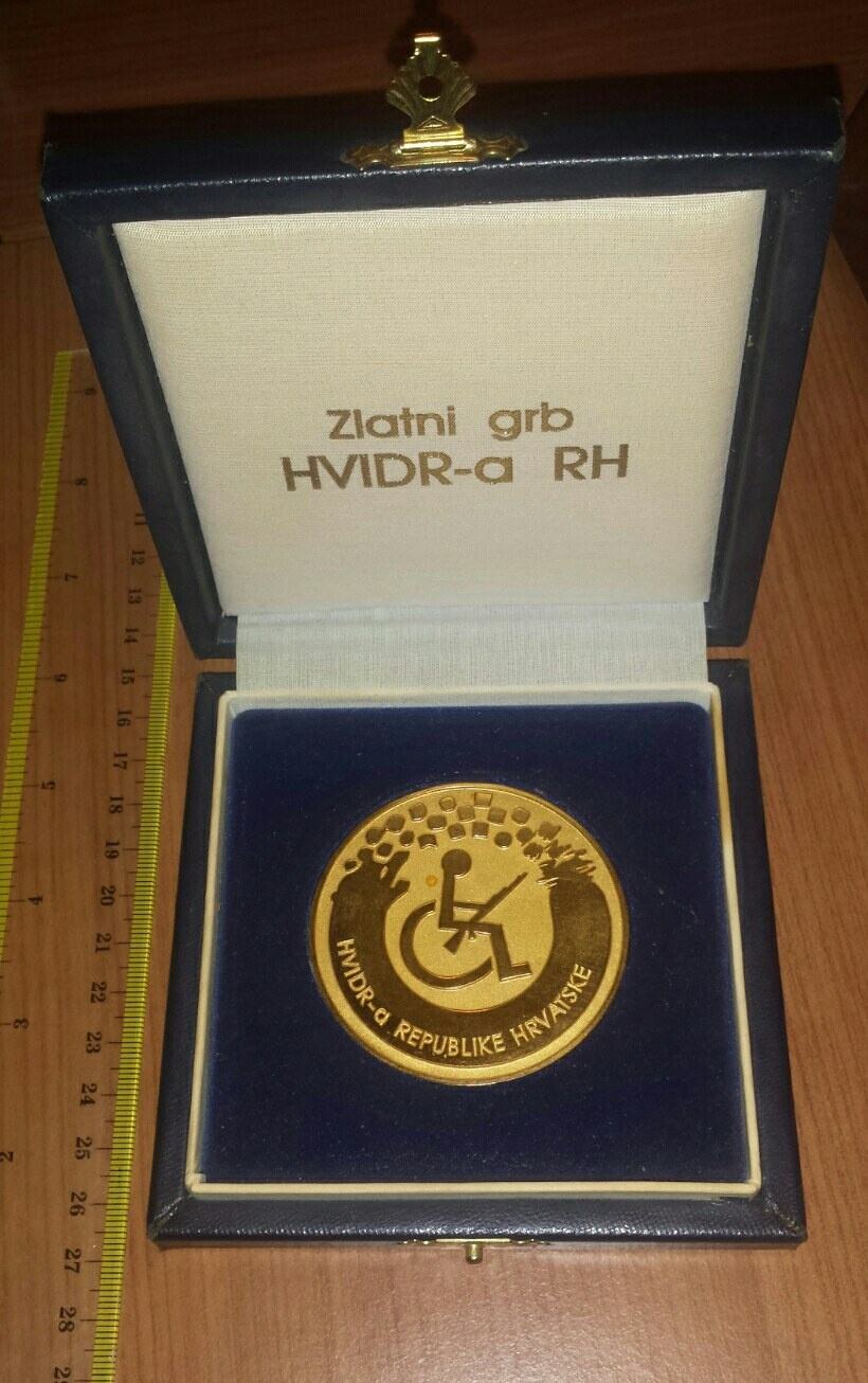 Zlatni grb HVIDR-a RH