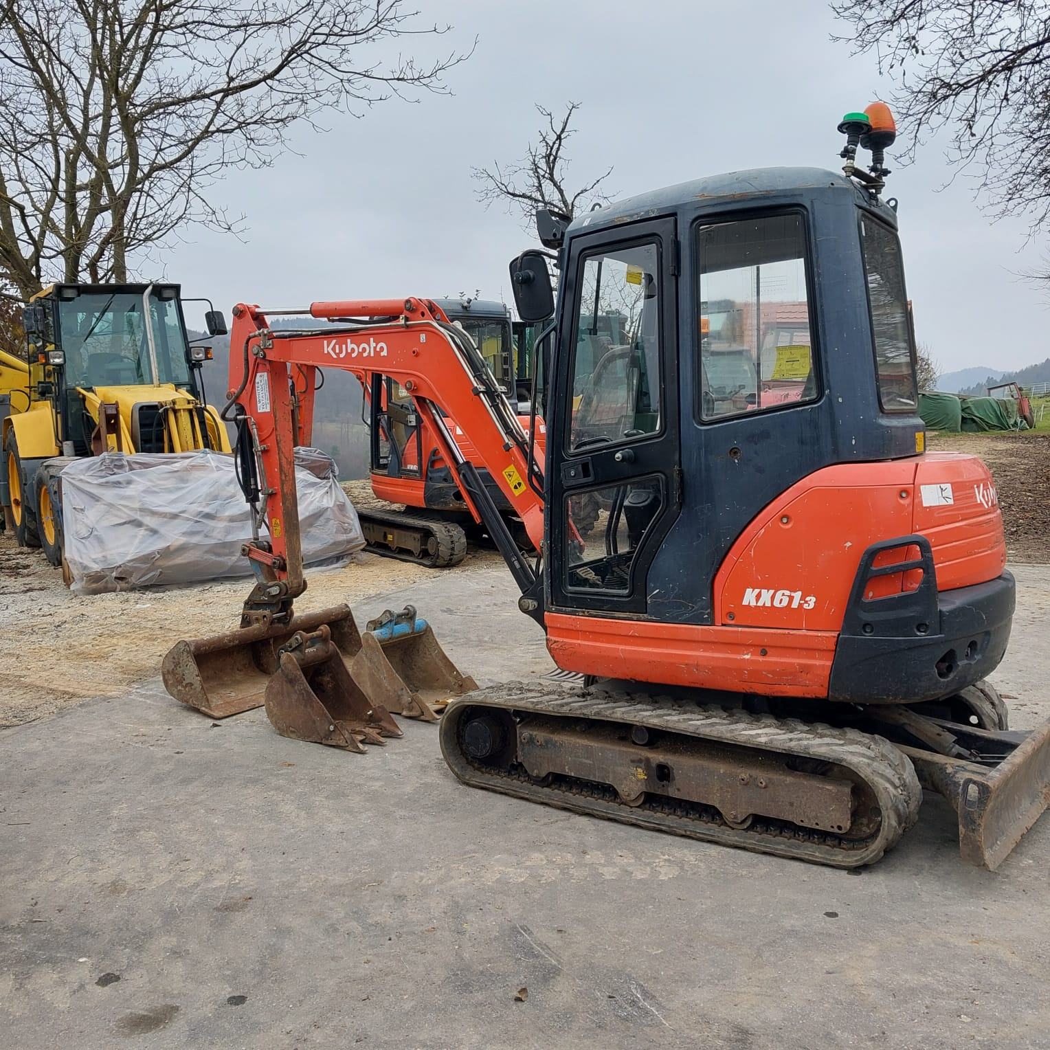 Bager kubota takeuchi