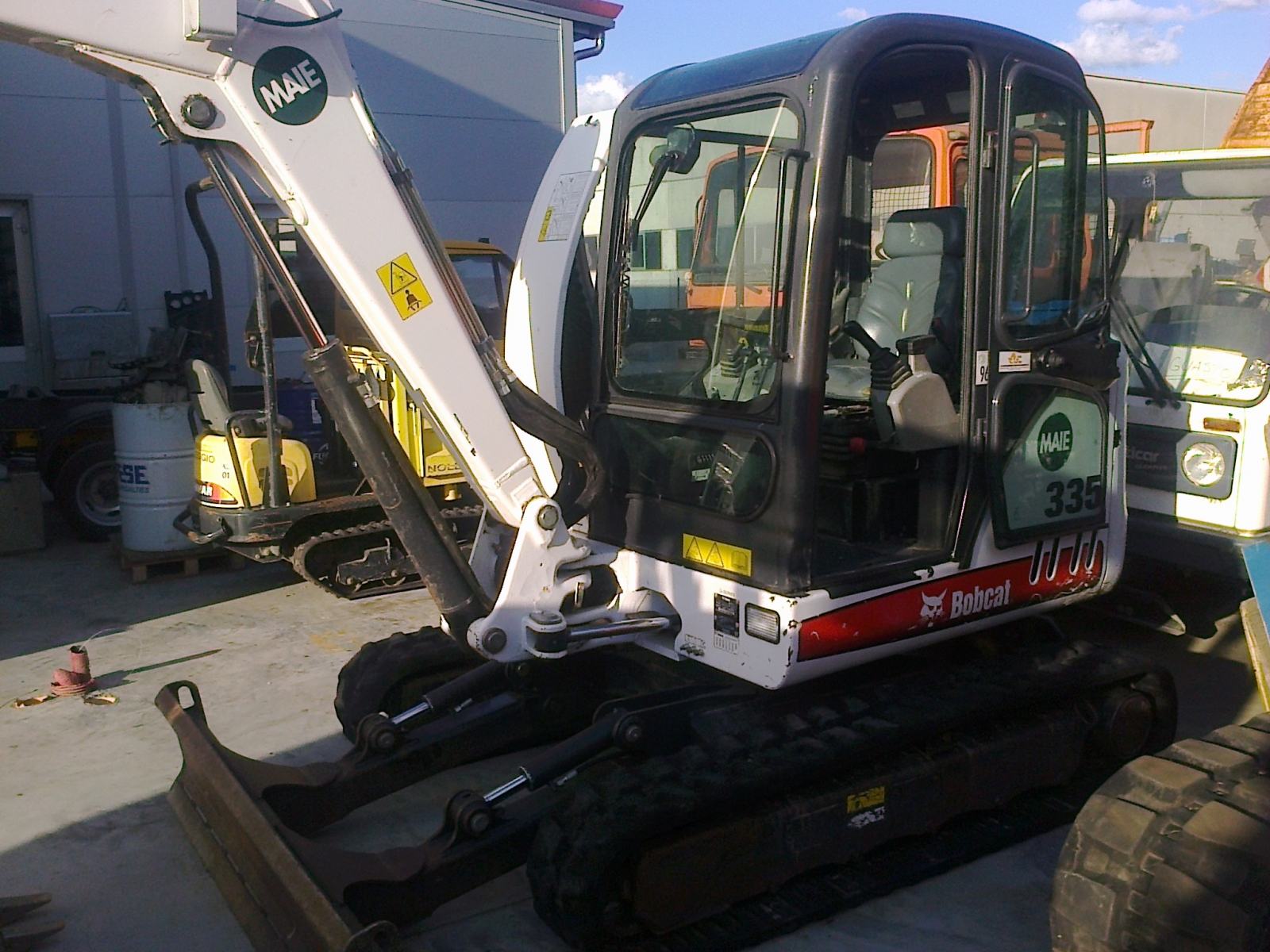 BOBCAT 335