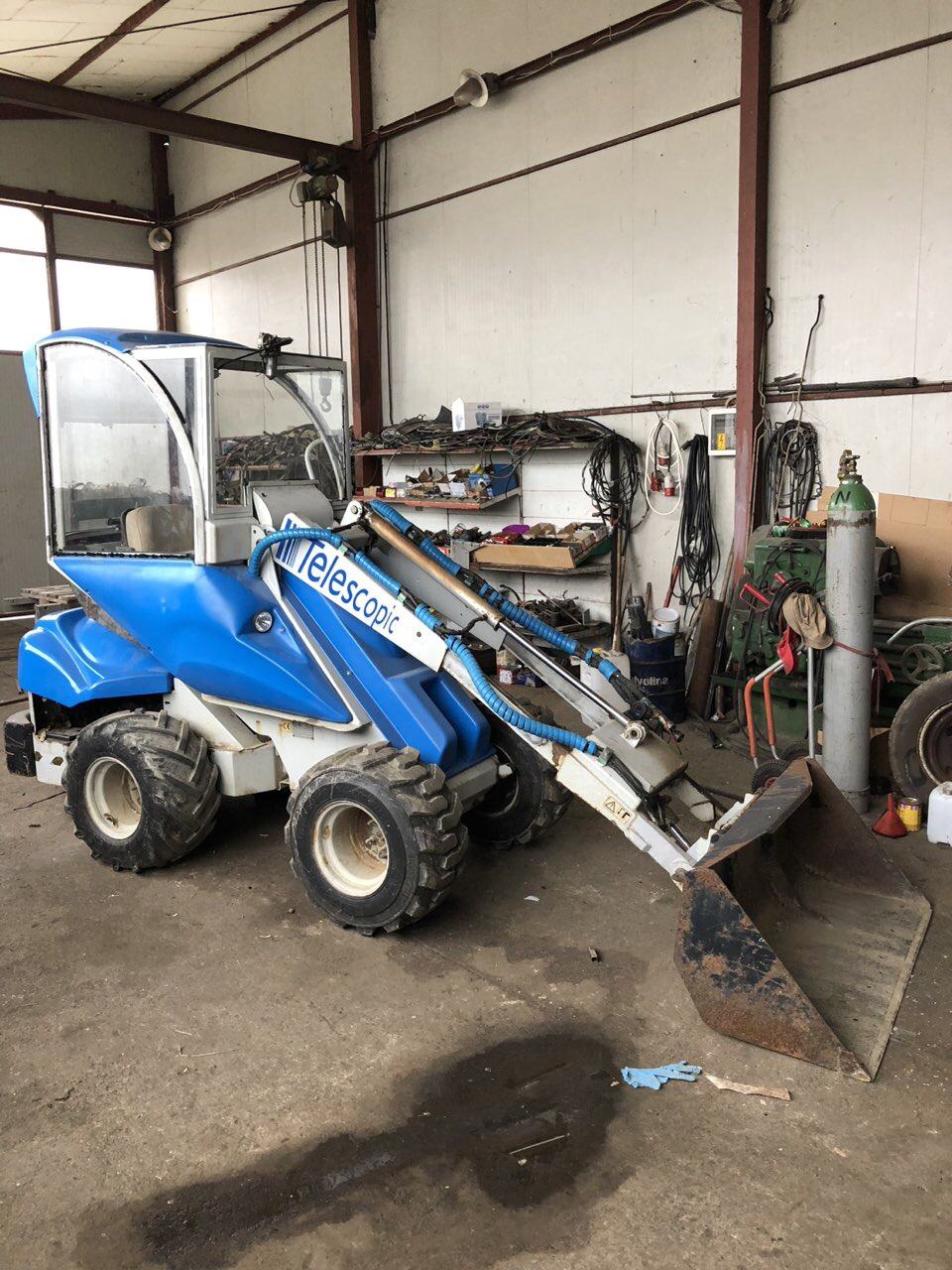 Multifunkcionalni stroj - C.S.F. Telescopic SL30D