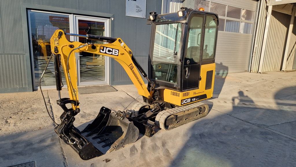 JCB 19C-1 - 2017 GODINA - 1725 RADNIH SATI - 3X KORPA