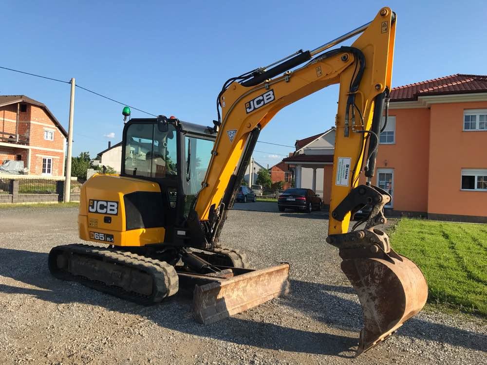 JCB 65 R-1 2015., tri korpe, hidraulična brza, top stanje