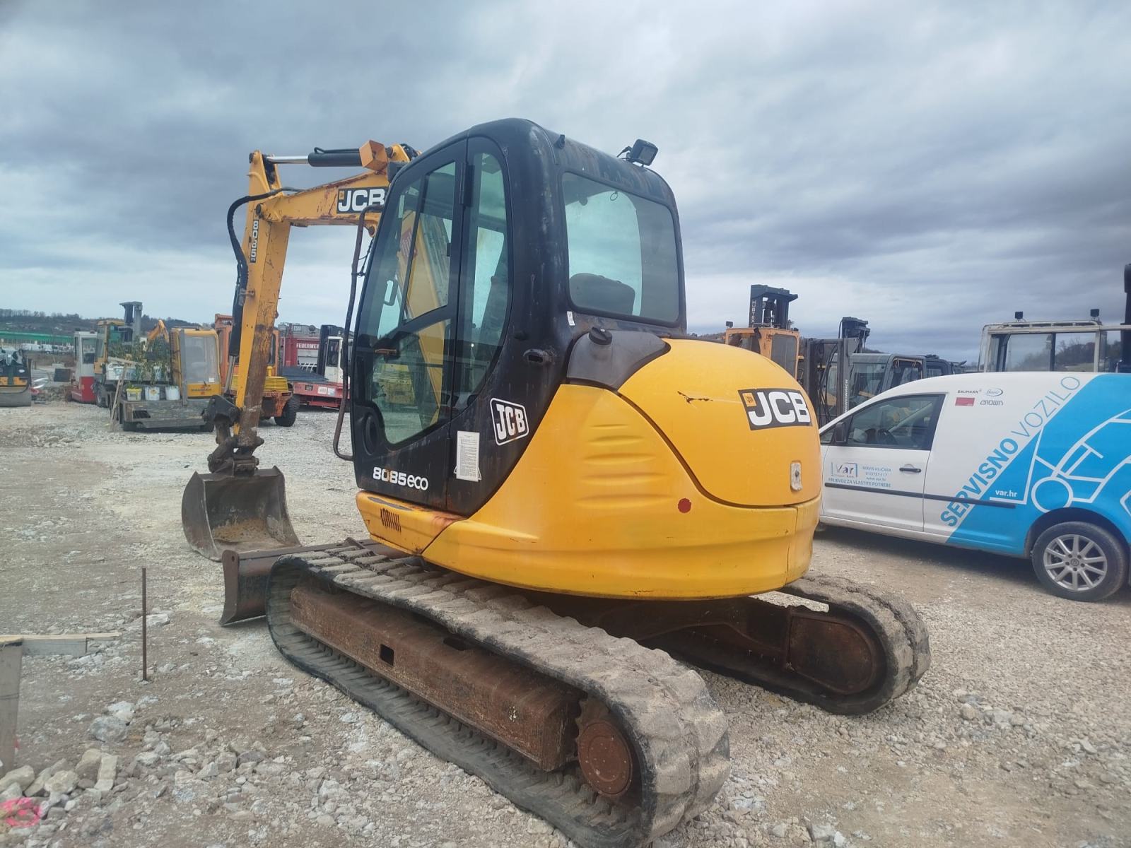 JCB 8085 eco 2012 godina ca 8300 rs