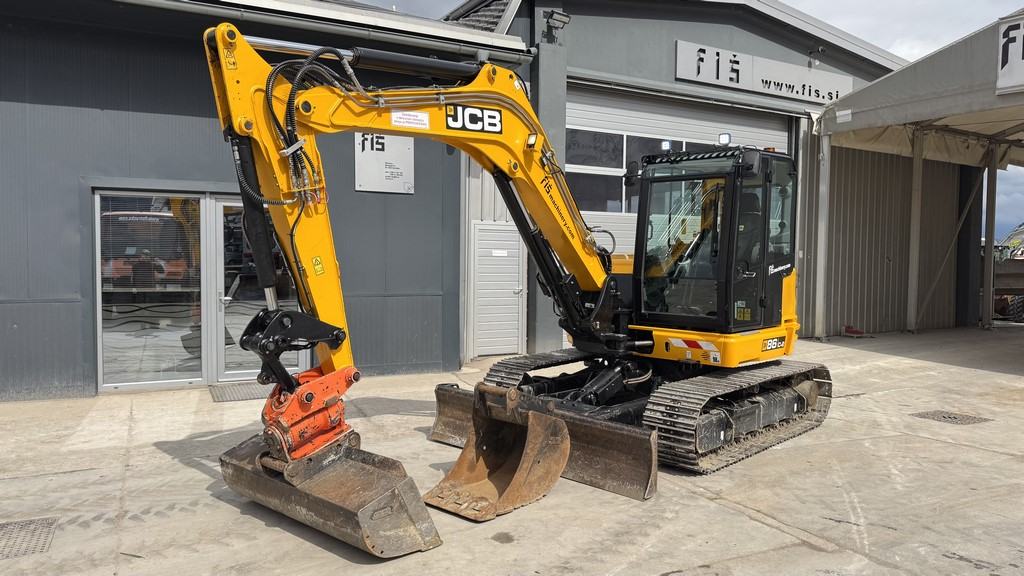 JCB 86C-2 - 2022 GODINA - 2700 SATI - POWERTILT - 3X KORPA