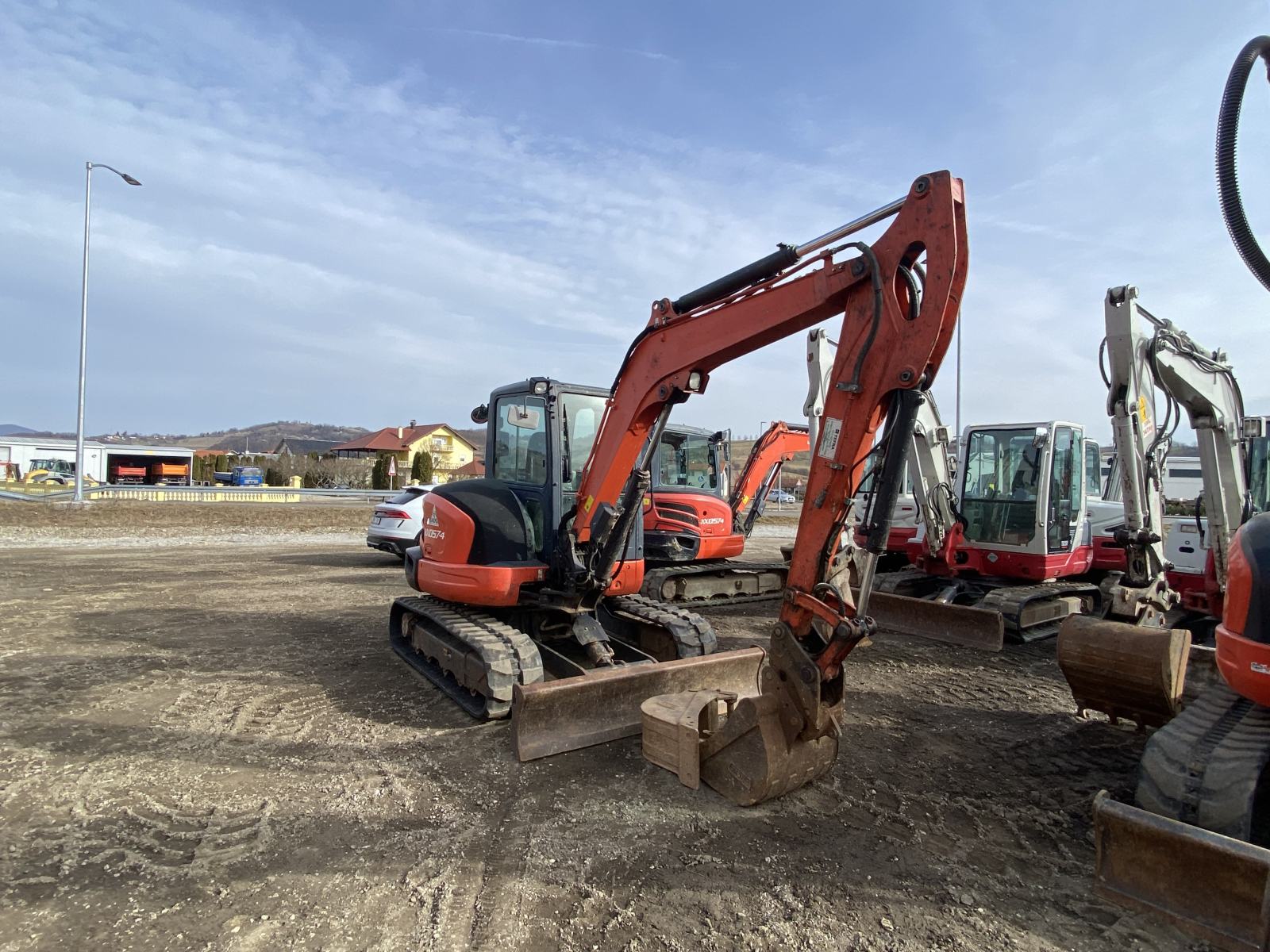 Kubota KX057-4 2015., nove gusjenice, 2 korpe