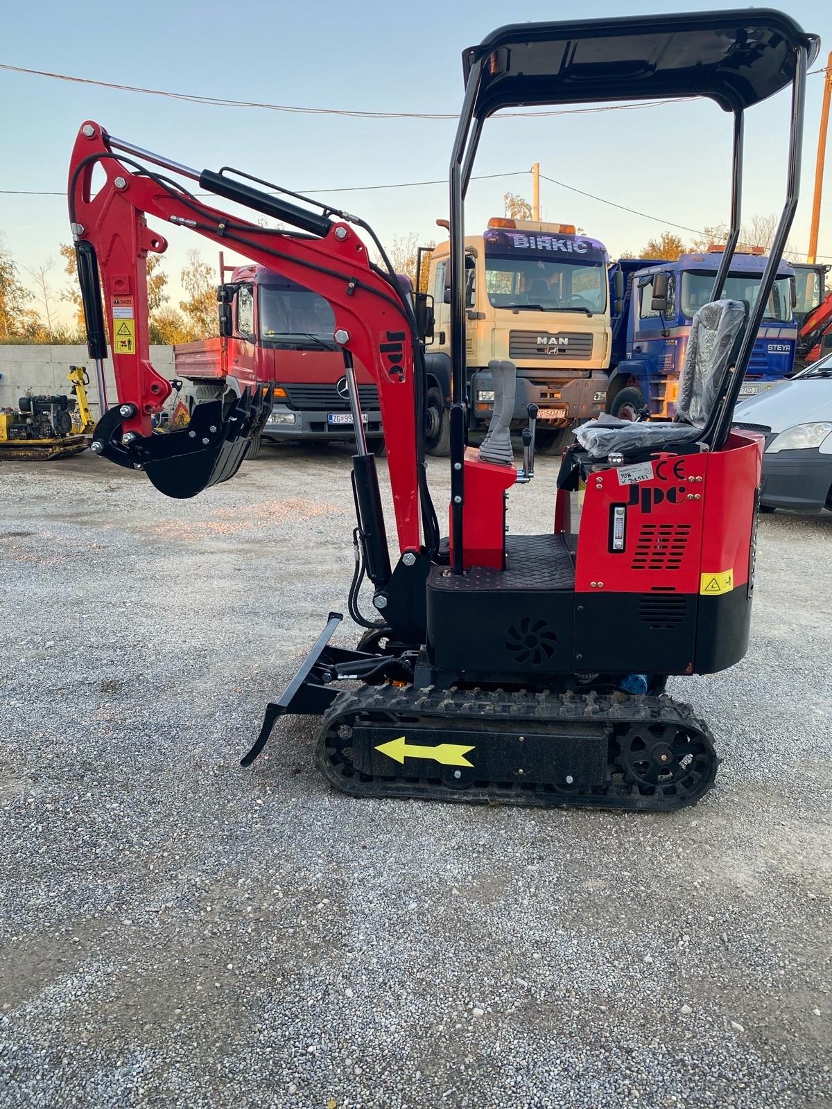 Mini bager 1 ton-novo