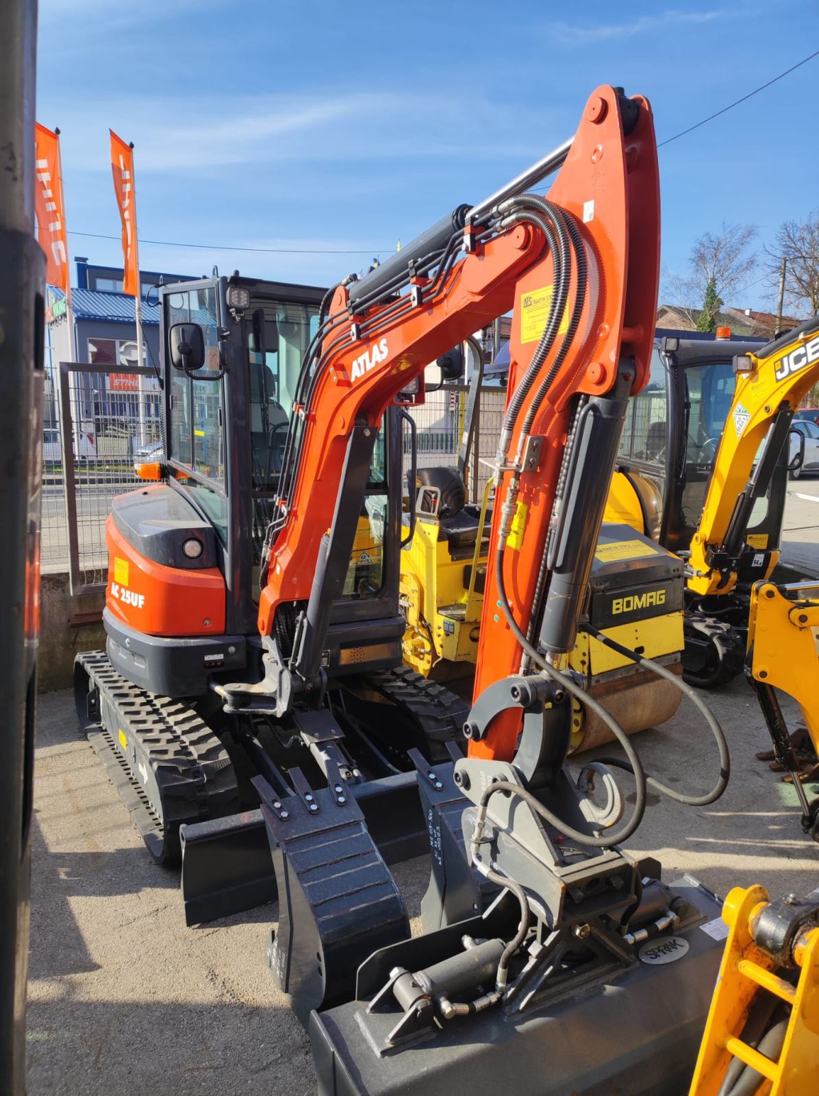 Mini bager ATLAS AC 25UF – NOVI STROJEVI - minibager bager 2,64 T