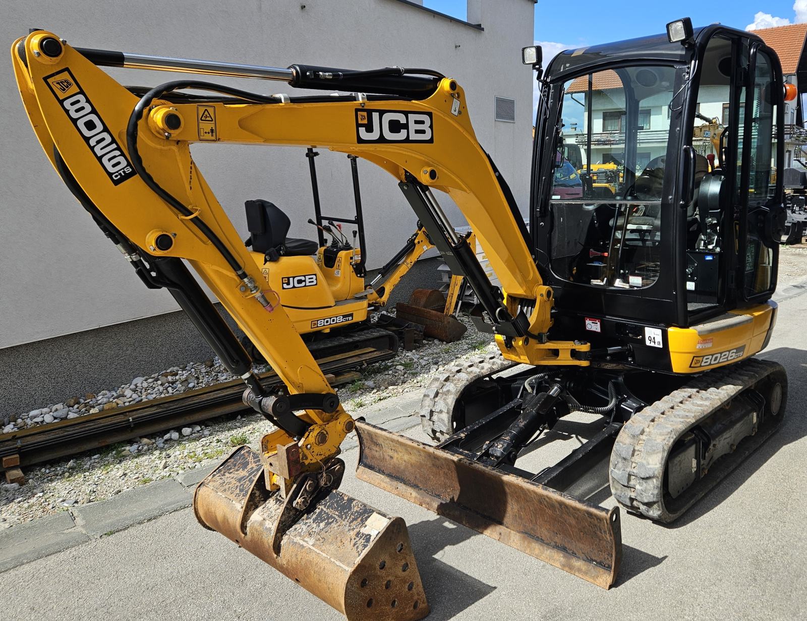 MINI BAGER JCB 8026 CTS 2022.GODINA, 304 R.SATI