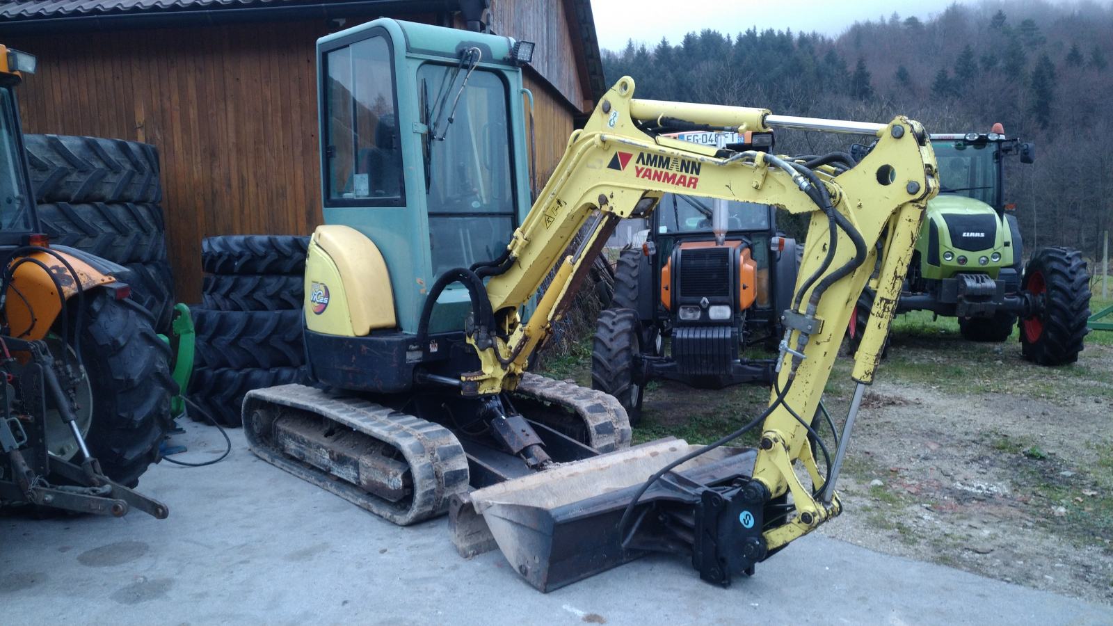 PRODAM MINI BAGER Yanmar VIO 25 2800 kg - NAGIBNA PLANIRKA TOP STANJE