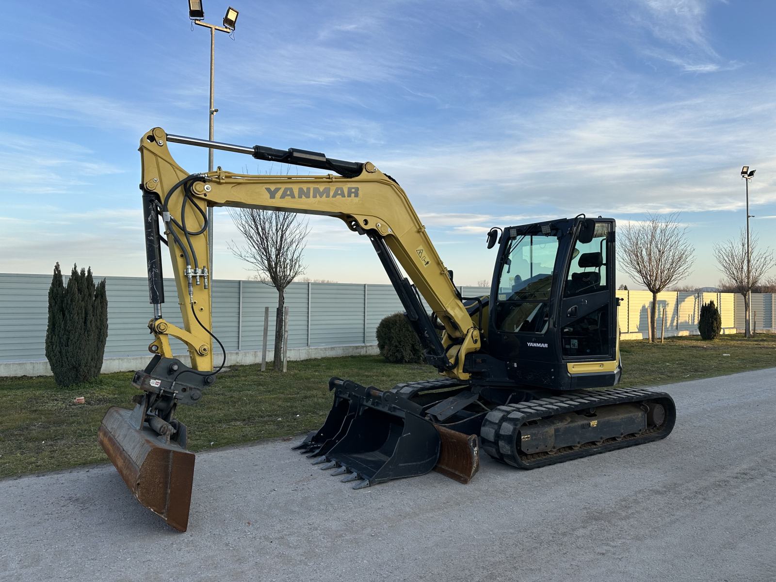 YANMAR VIO80-1A // 2018.G. // 4010 R/H // 3 KORPE // 8065 KG // KLIMA