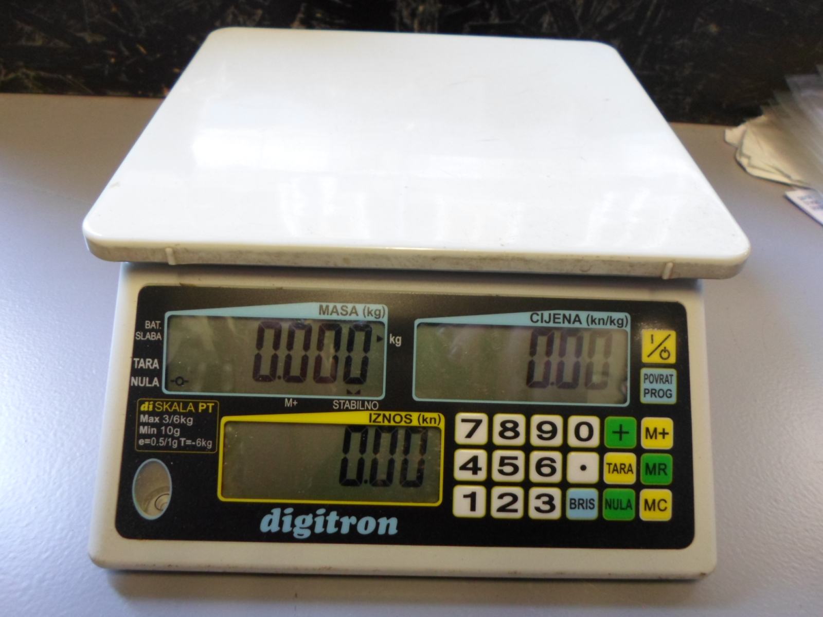 Digitalna vaga od Digitrona očuvana i baždarena,dostupna odmah,RIJEKA.