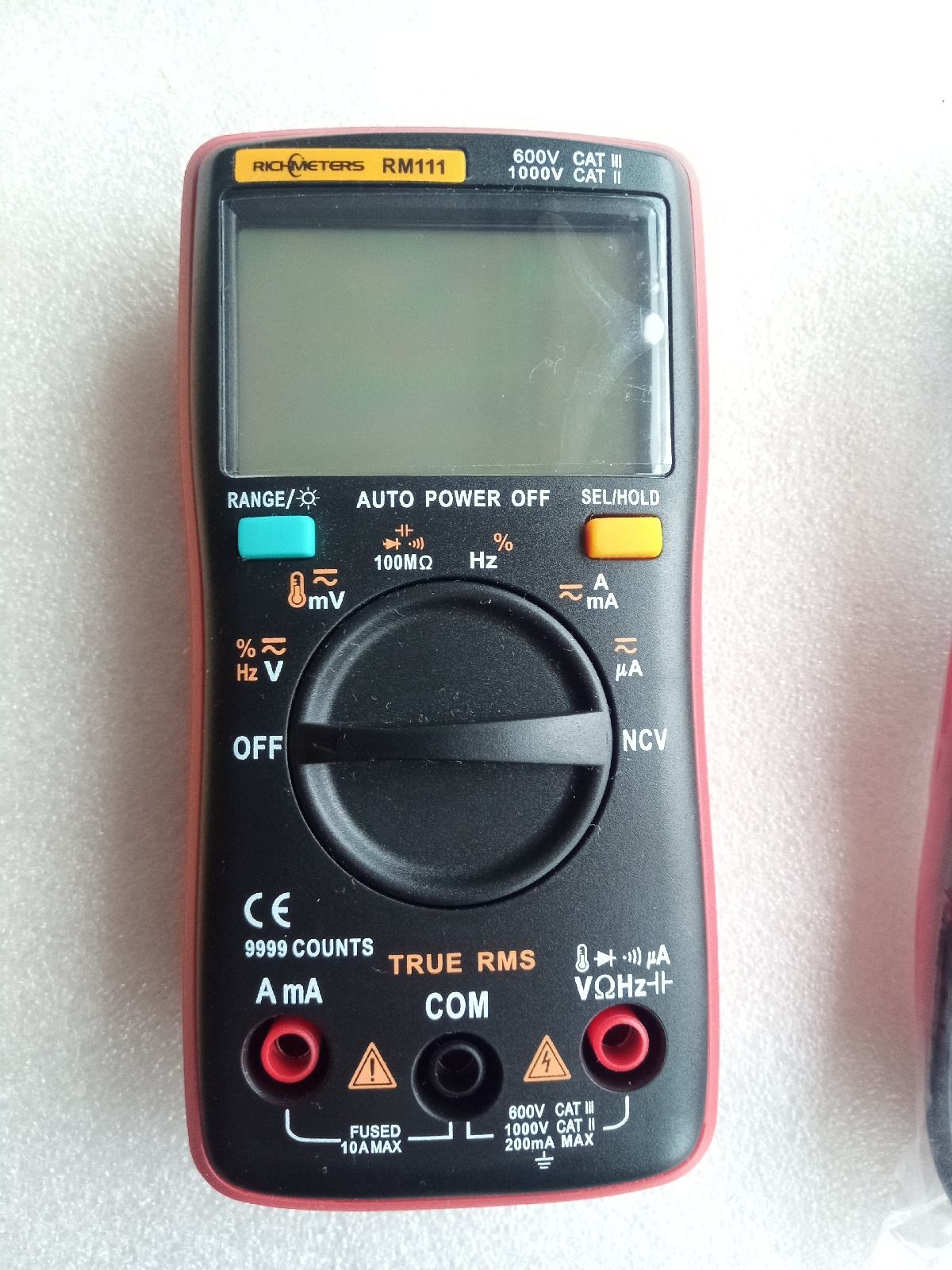 Digitalni multimetar unimer Richmeters RM111 sa temperaturnom sondom