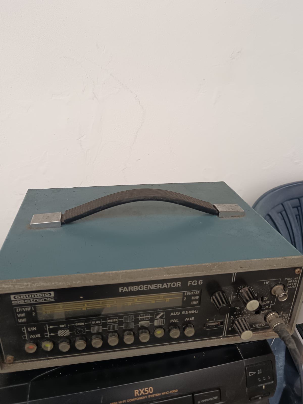 Grundig farbgenerator FG6