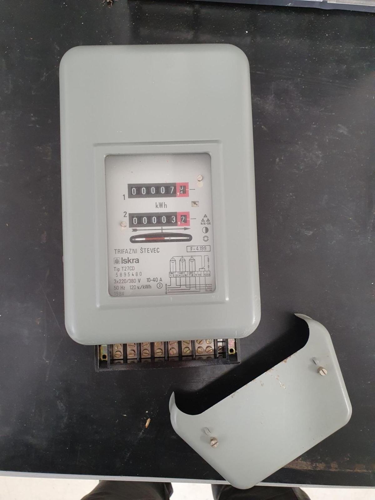 Kontrolno brojilo za struju