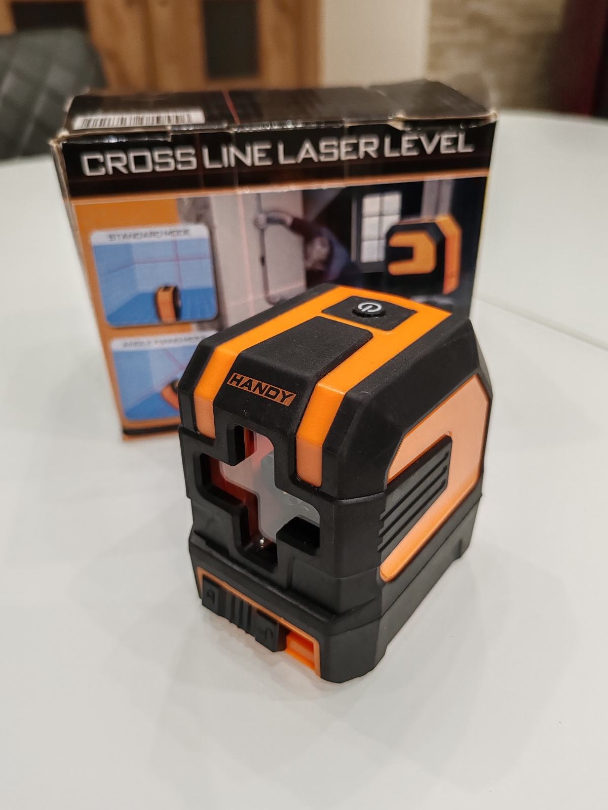 Križni laserski nivelir NOVO