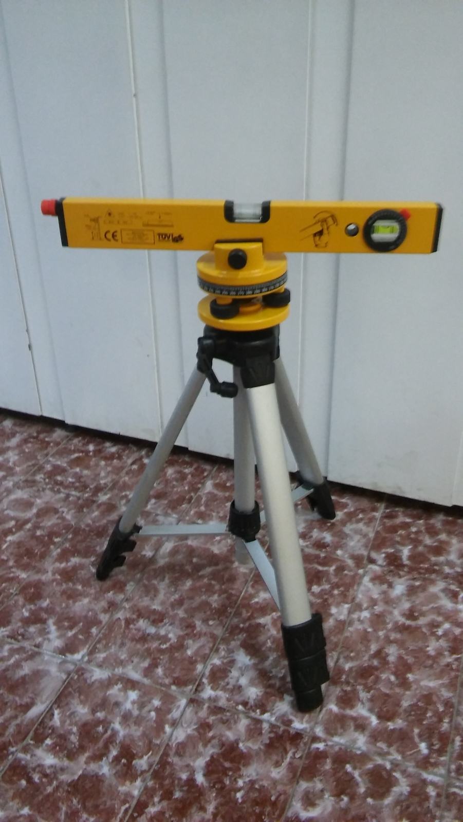 LASERSKA LIBELA (VASERVAGA), ODLIČNA, KAO NOVA, POTPUNO ISPRAVNA!!!